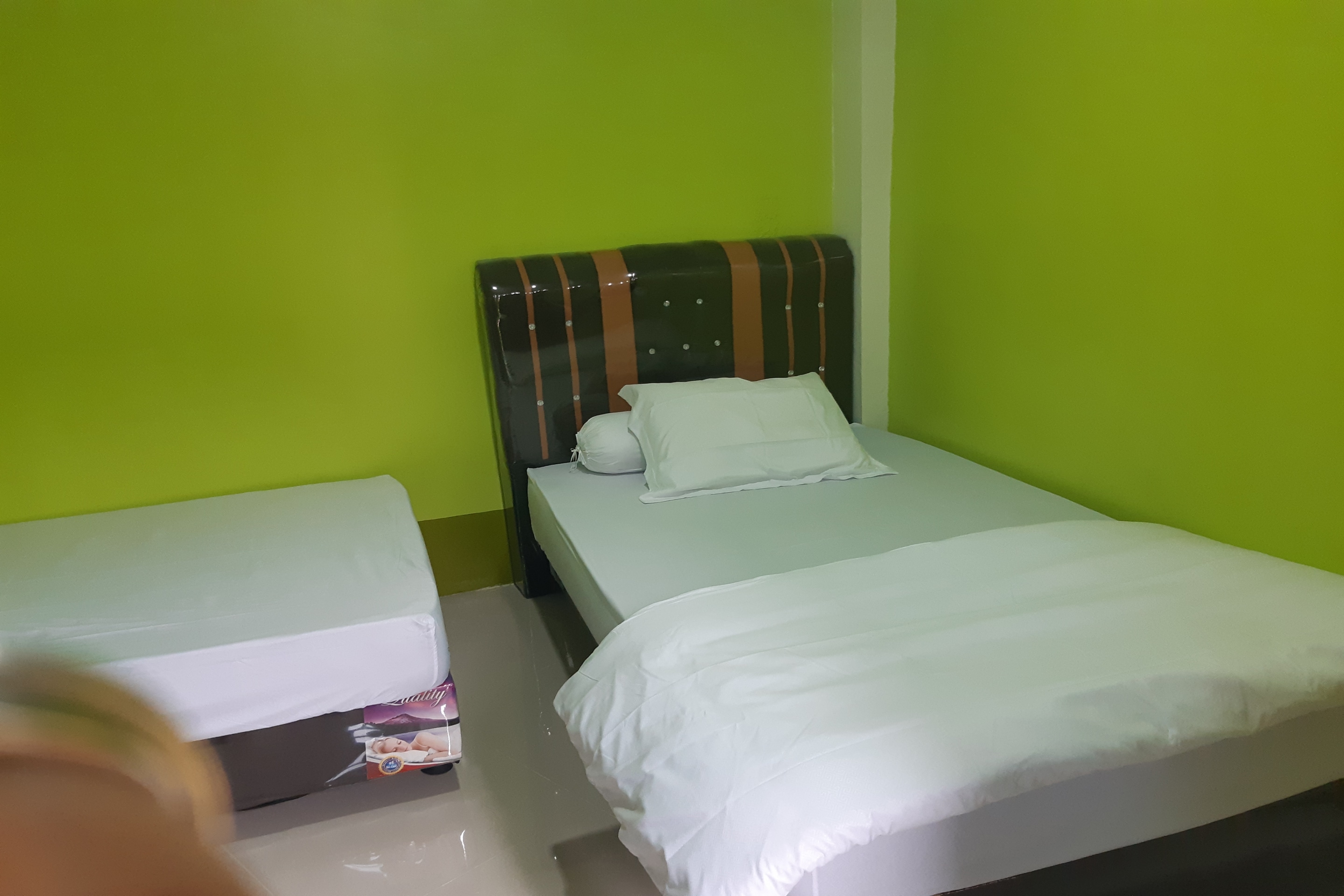 Hotel O Es Em Je Residence, OYO Hotels Deli Serdang, Book @ Rp118253 - OYO