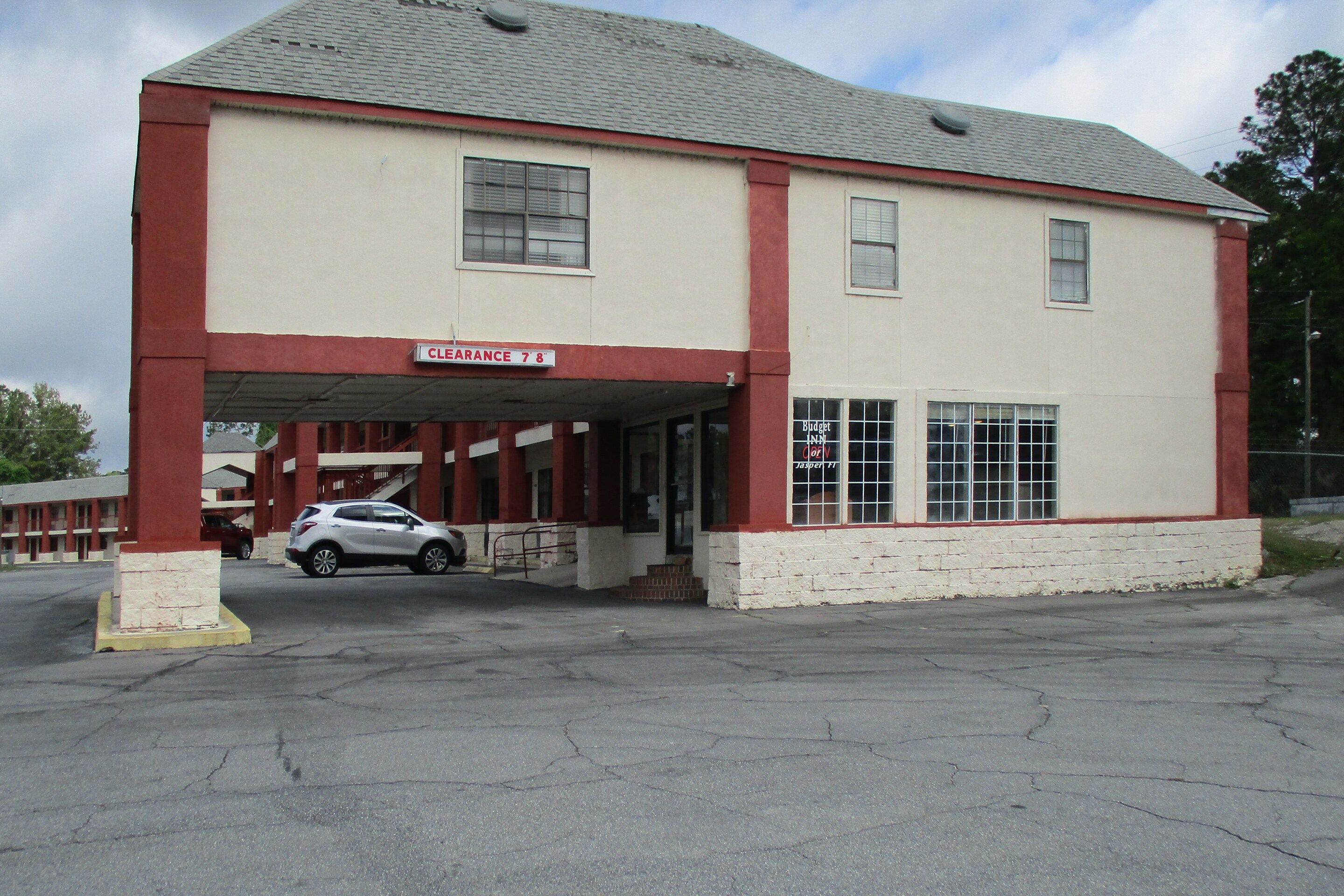 OYO Hotel Jasper West Lake, OYO Hotels Jasper FL, Book @ $132 - OYO