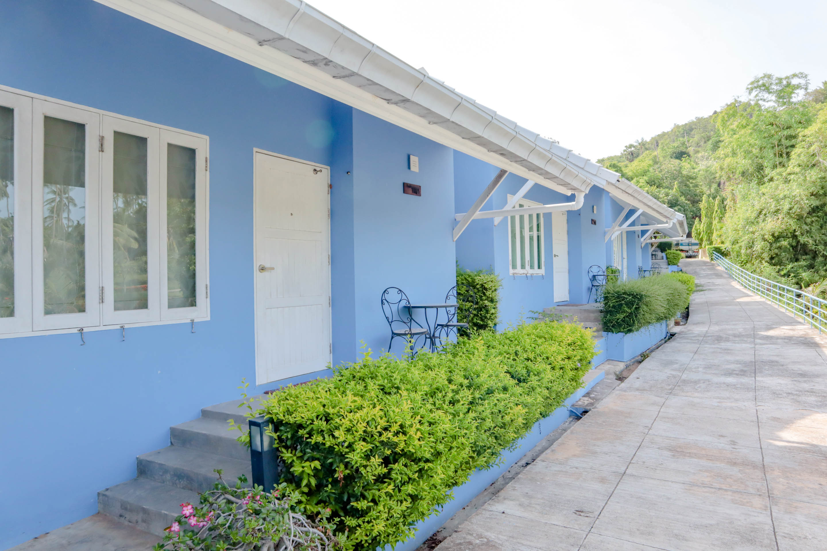 OYO 929 100 Boutique Hotel, OYO Hotels Suratthani, Book @ ฿472 - OYO