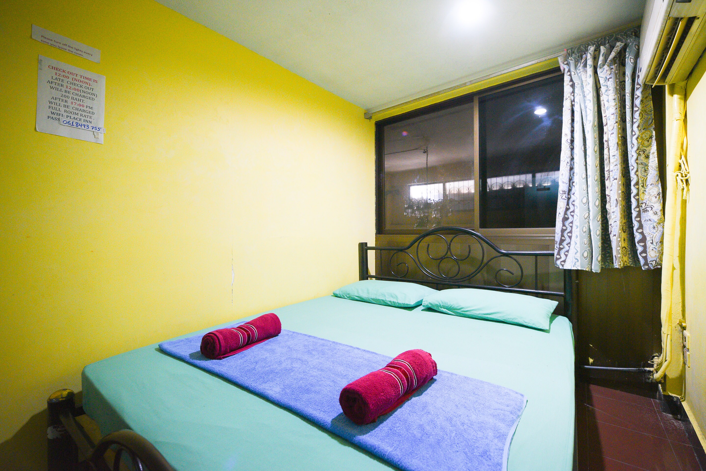OYO 938 Place Inn, OYO Hotels Bangkok, Book @ ฿445 - OYO