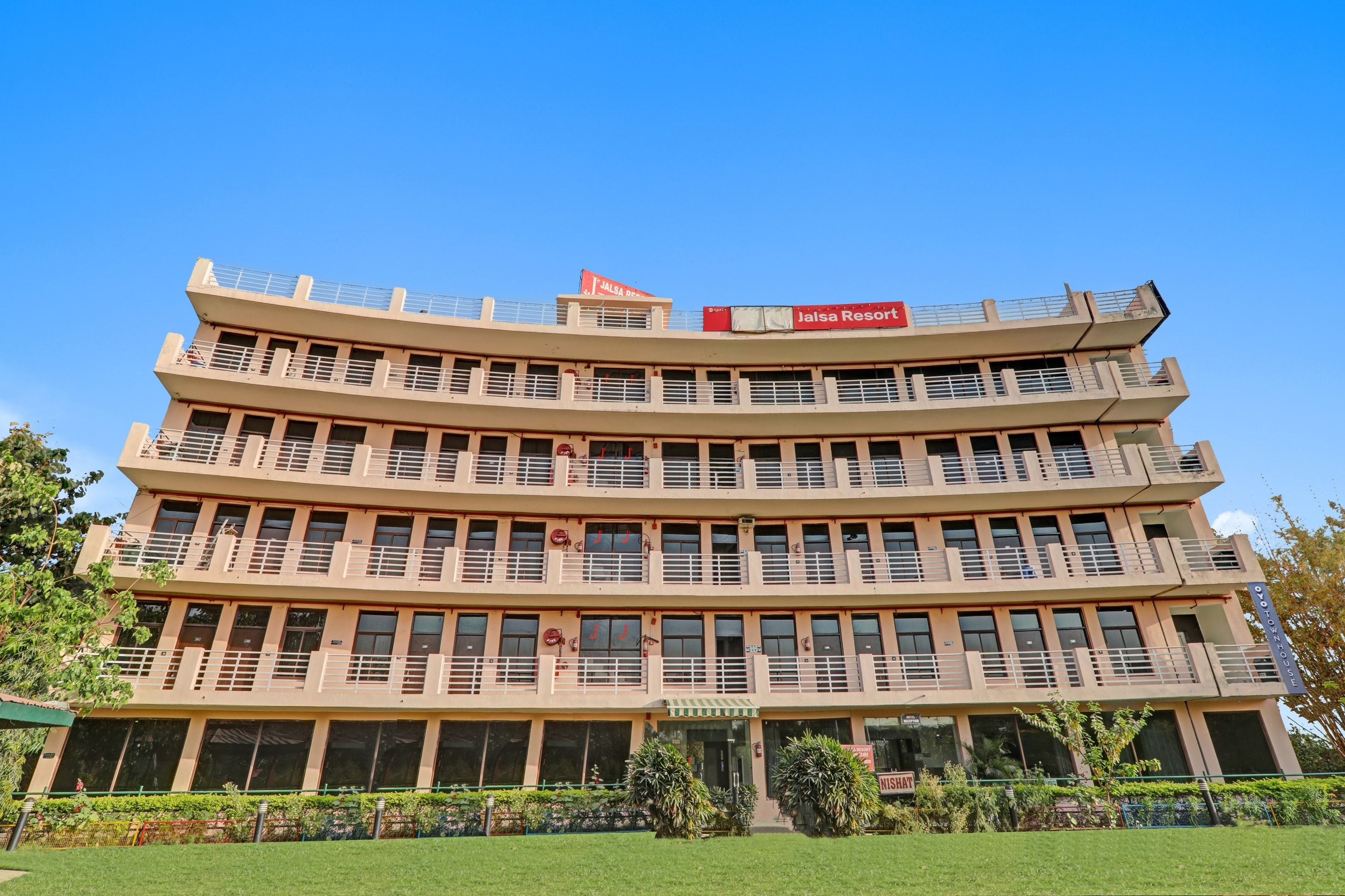 Townhouse Hotels in Jalsa Resort, Lucknow Starting @ ₹743 - Upto 79% OFF on 26 Jalsa Resort ...