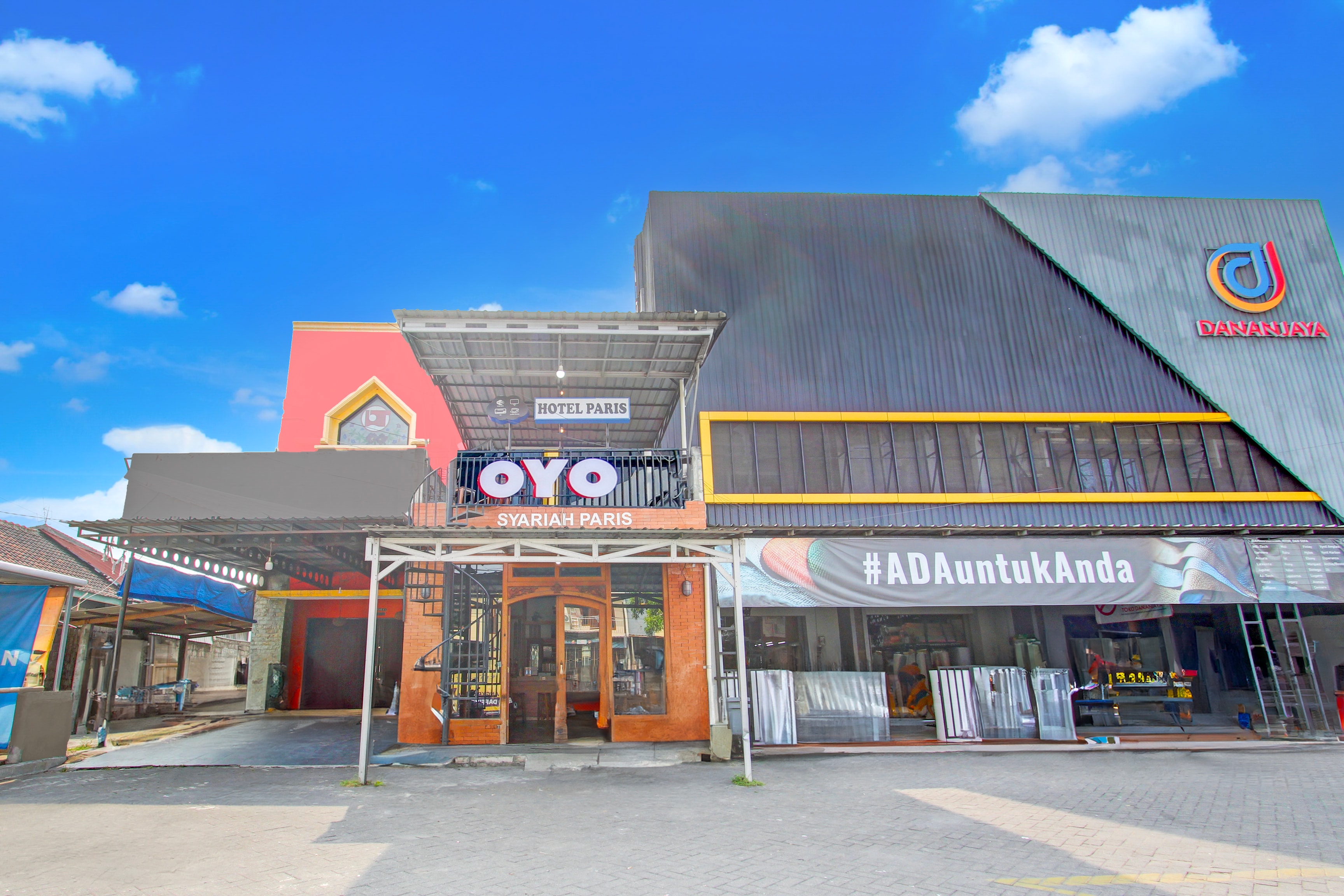 Oyo Hotels Hotels in Stasiun Tugu Yogyakarta (pintu Timur), Yogyakarta ...
