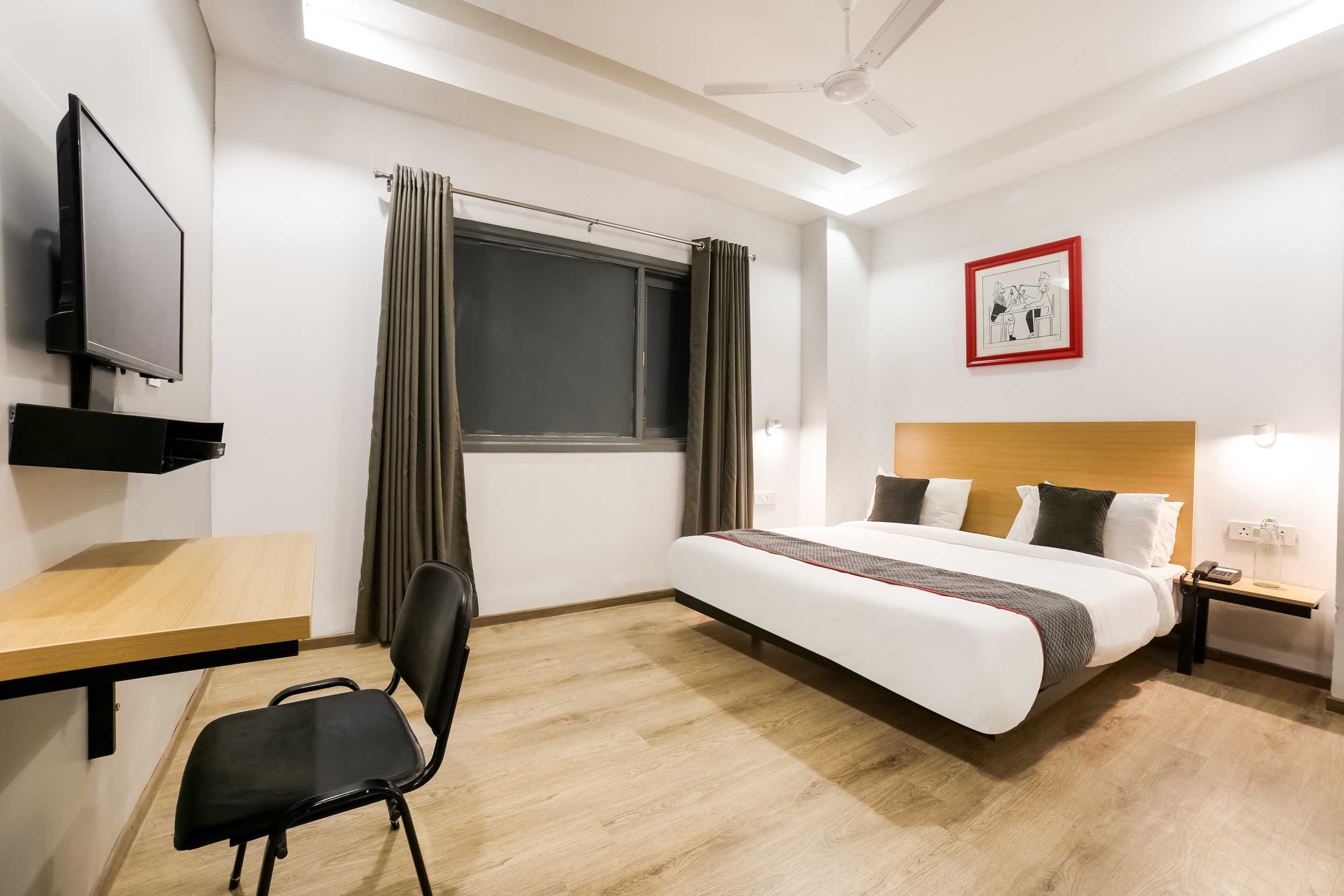 Super Townhouse Rohini Sector 23, Townhouse Delhi, Book @ ₹1310 - OYO