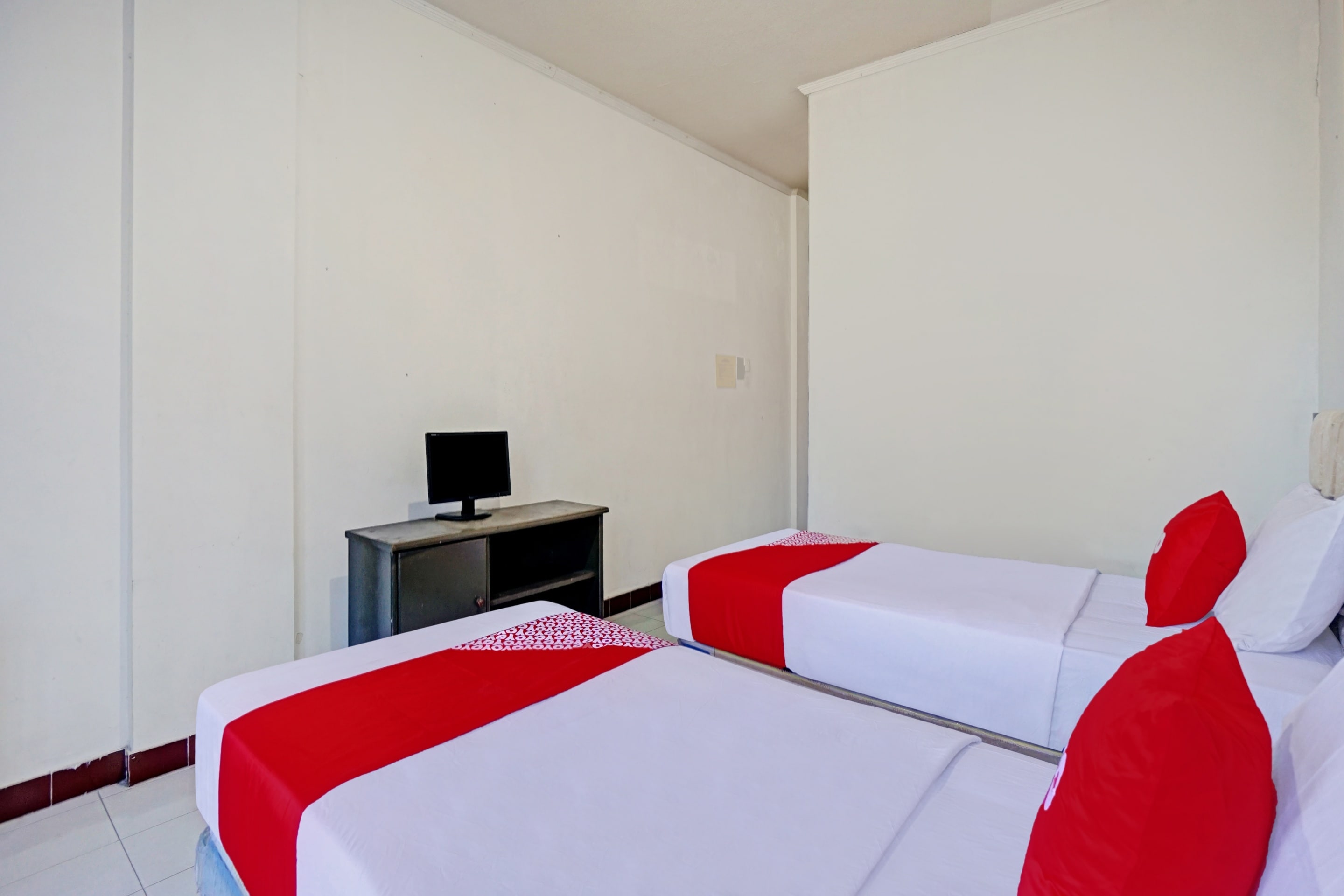Premium Hotels in Batu Starting @ Rp72021 - Upto 84% OFF on 3 Batu ...