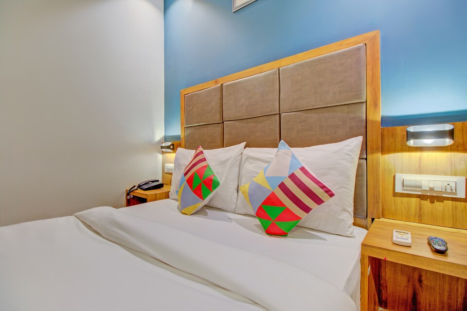 OYO Home 75970 Hotel Astro, Andheri West, Home Mumbai, Book @ ₹1095 - OYO