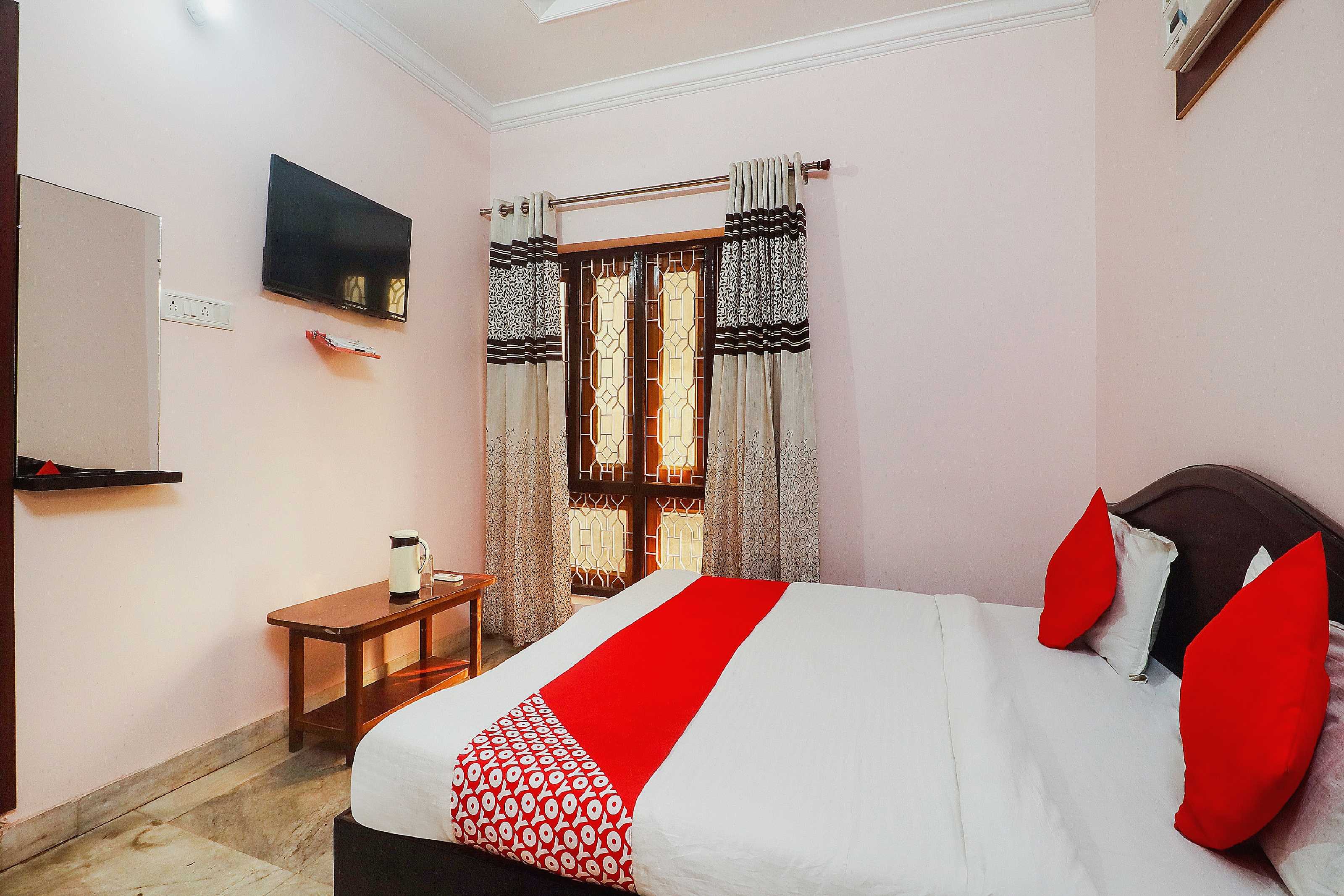 OYO Flagship Bd Guest House, Flagship Lucknow, Book @ ₹1757 - OYO
