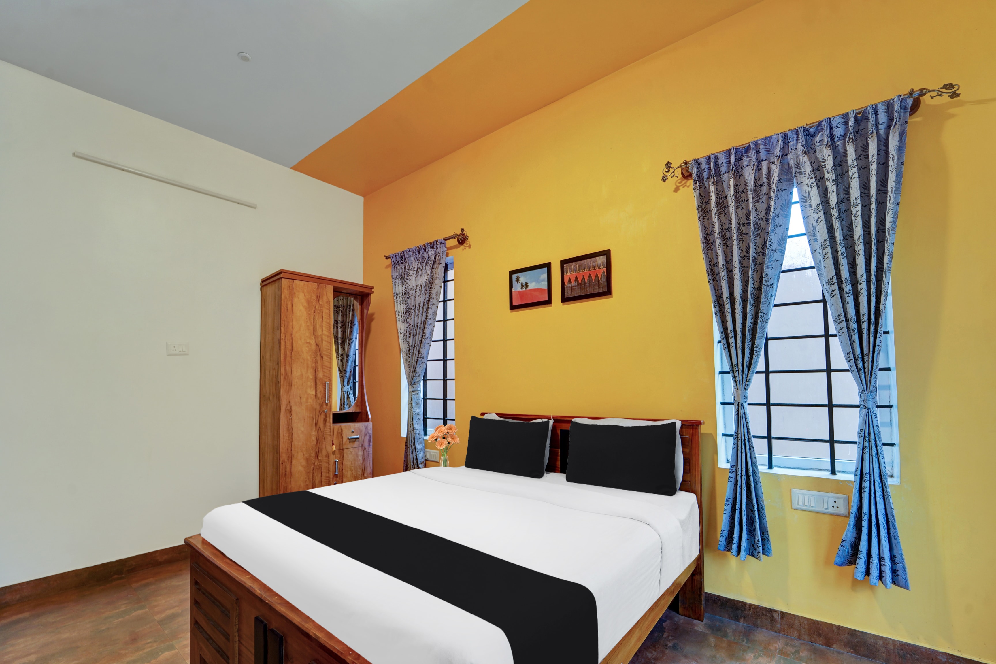 Super Hotel O Ooty Near Rose Garden, Flagship Ooty, Book @ ₹1182 - OYO