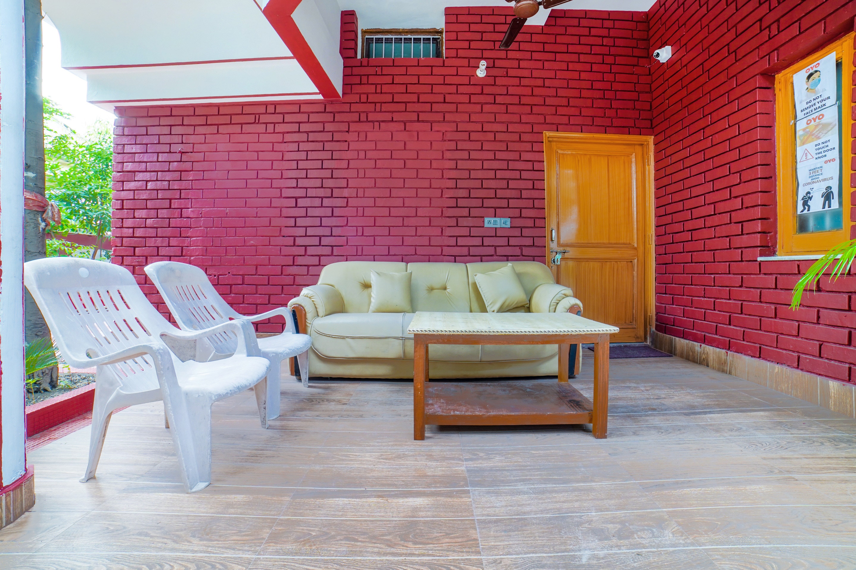 Oyo Homes in Railway Station, Dehradun Starting @ ₹533 - Upto 72% OFF ...