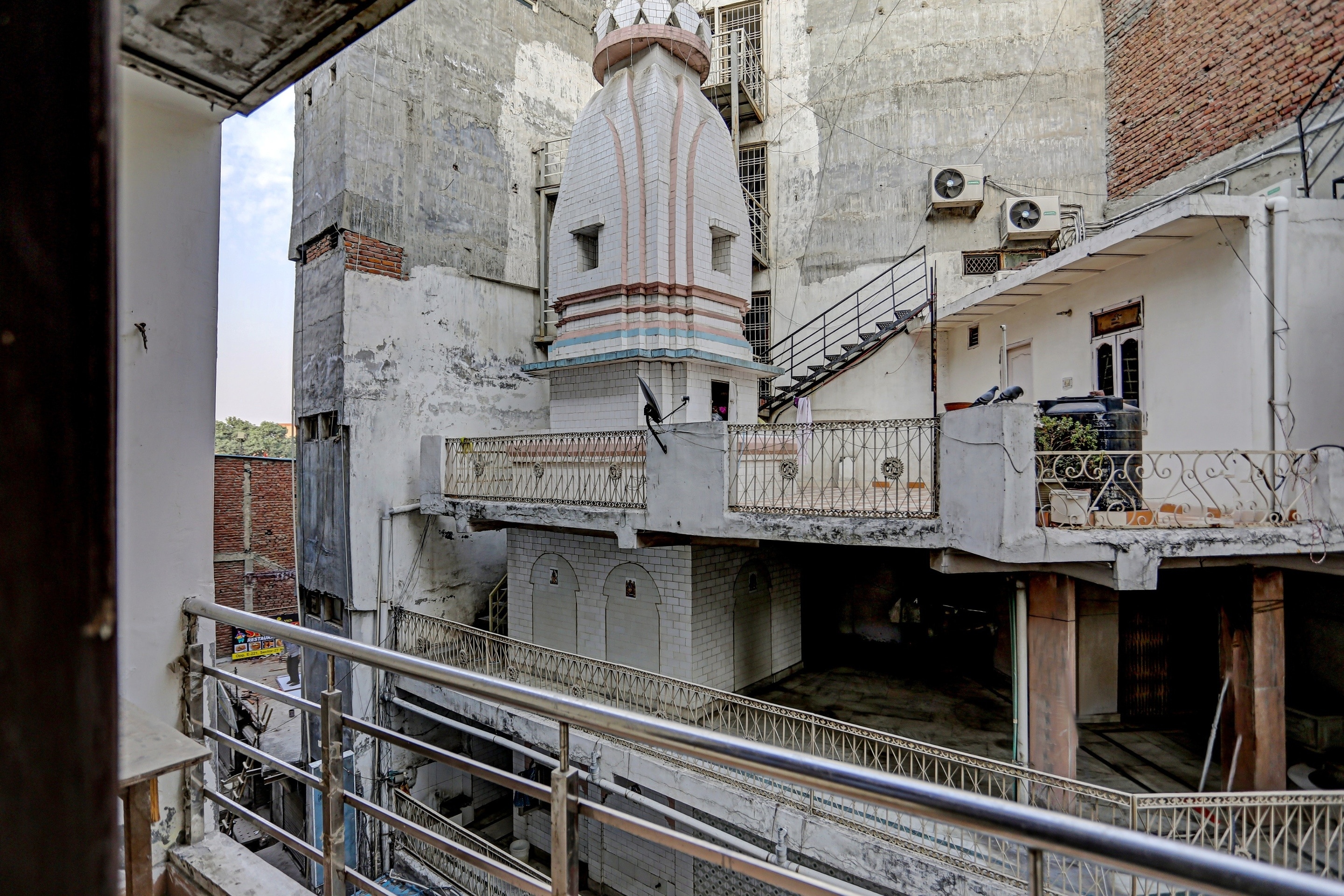 Spot On Hotels in Pvr Logix Wave City Centre, Noida Starting @ ₹354 ...