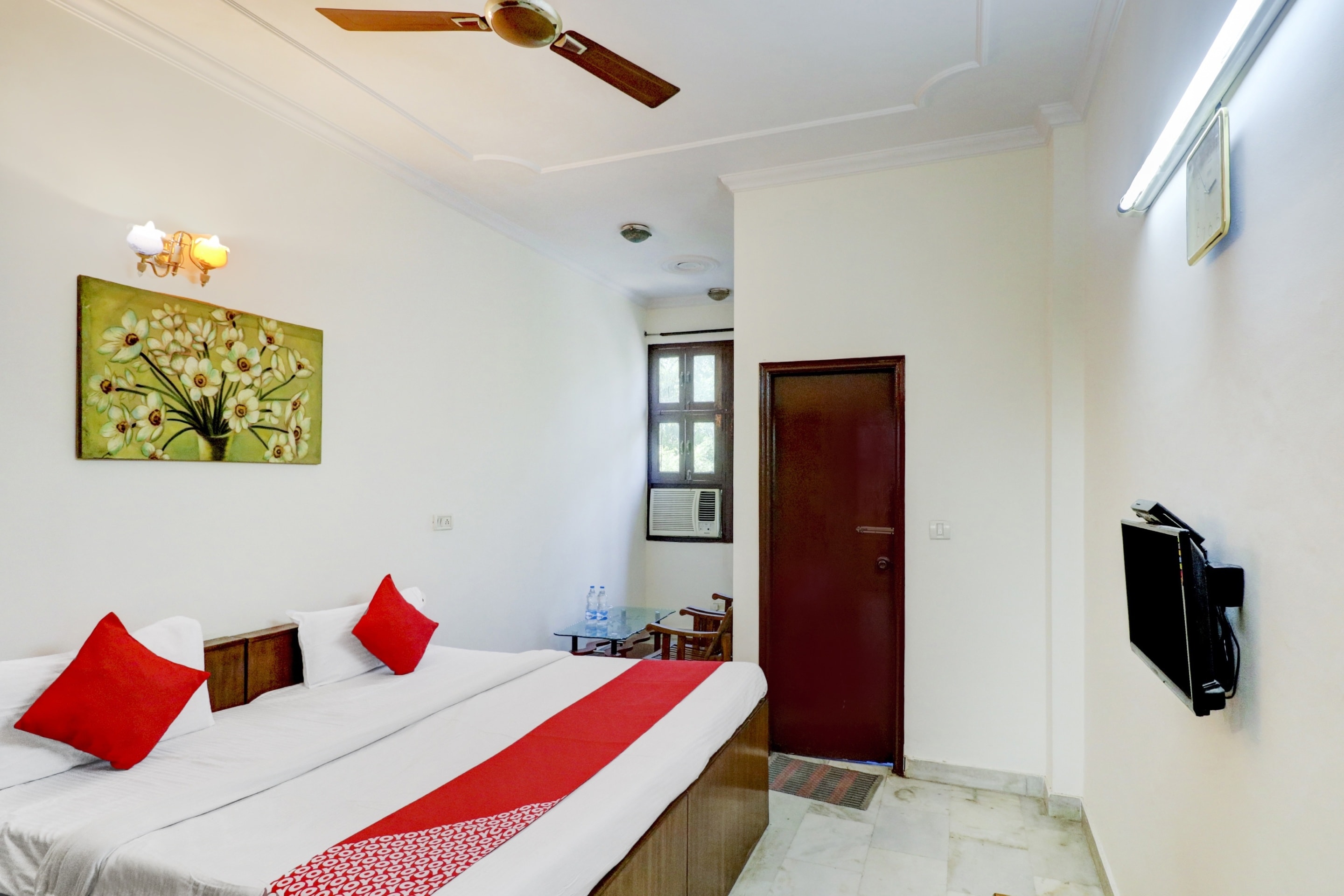 Budget Hotels in Gurgaon Bus Stand, Gurgaon Starting @ ₹399 - Upto 83% ...