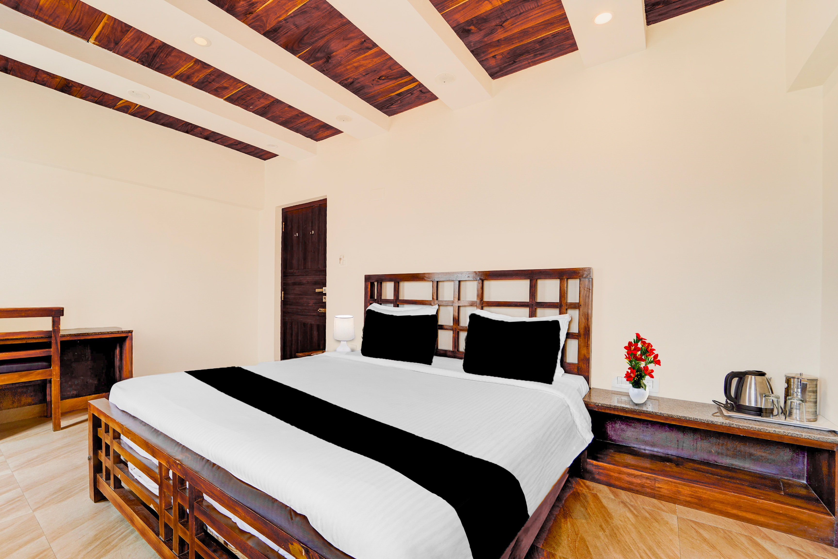 Hotels in Heritage Group, Ooty for Family Oyos Starting @ ₹1300 - Upto ...