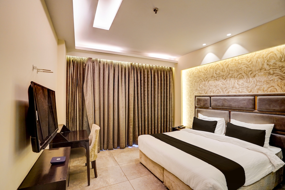 Townhouse 1304 M2K Cinema Rohini, Townhouse Delhi, Book @ ₹1493 - OYO