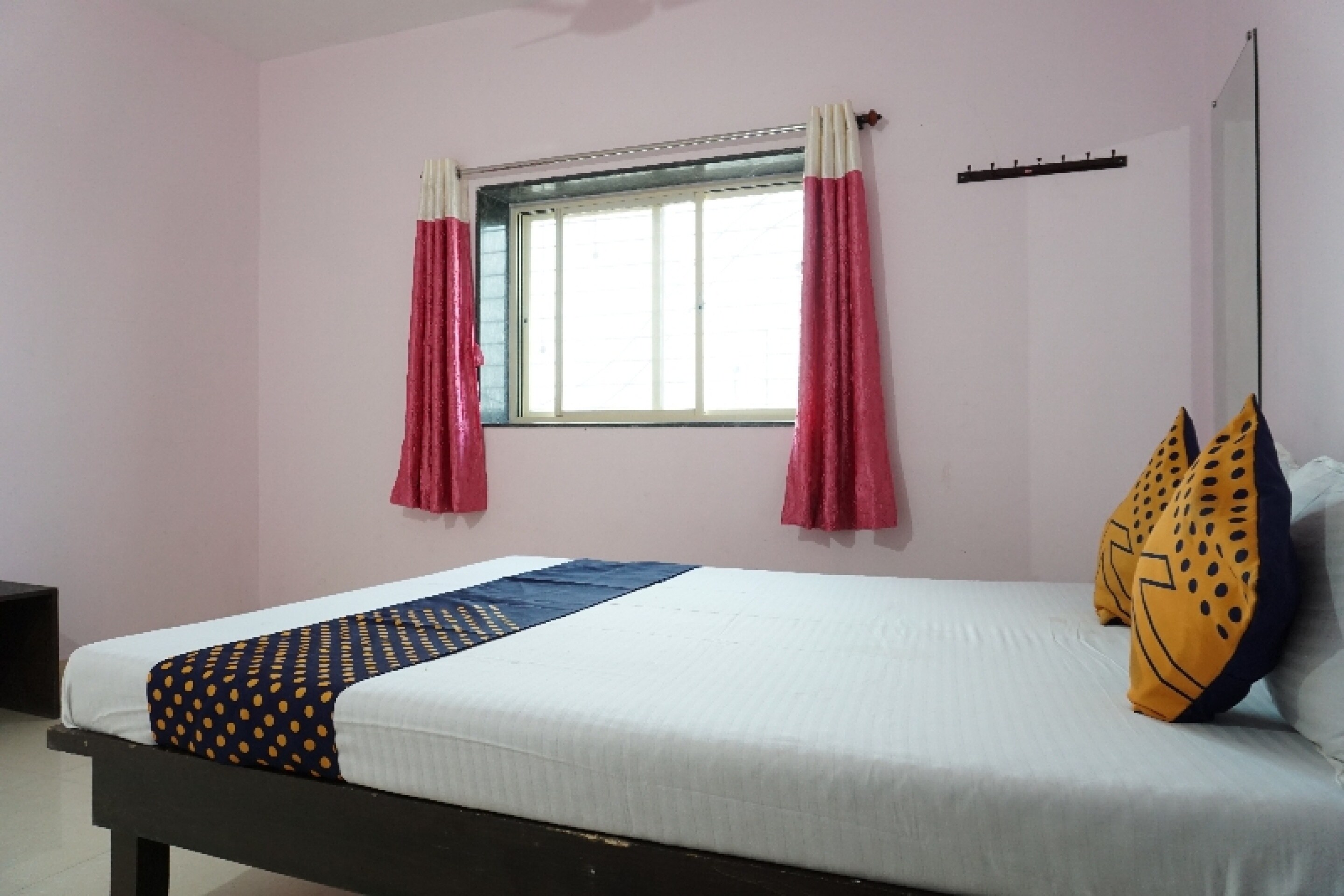 SPOT ON Hotel Aryan Lodging And Boarding, SPOT ON Pune, Book @ ₹1458 - OYO
