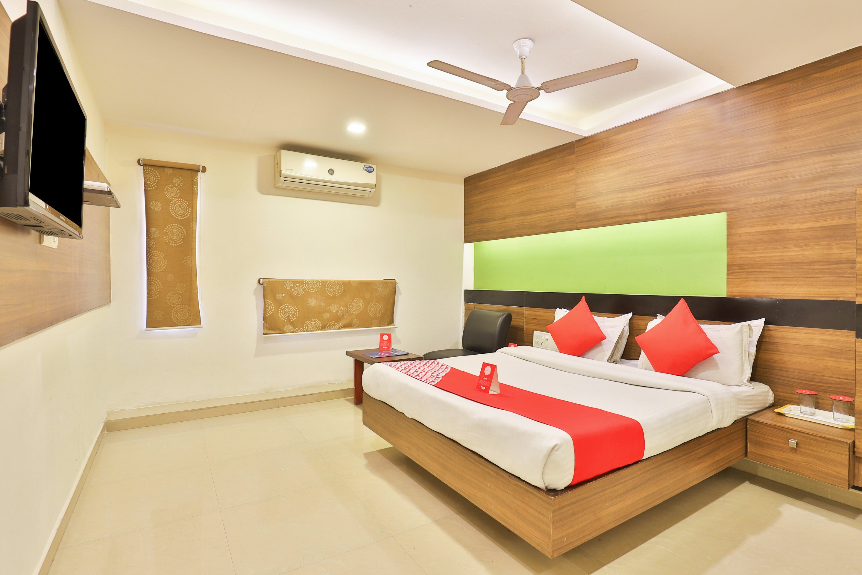 Hotel O by OYO Apollo, Flagship Ahmedabad, Book @ ₹978 - OYO