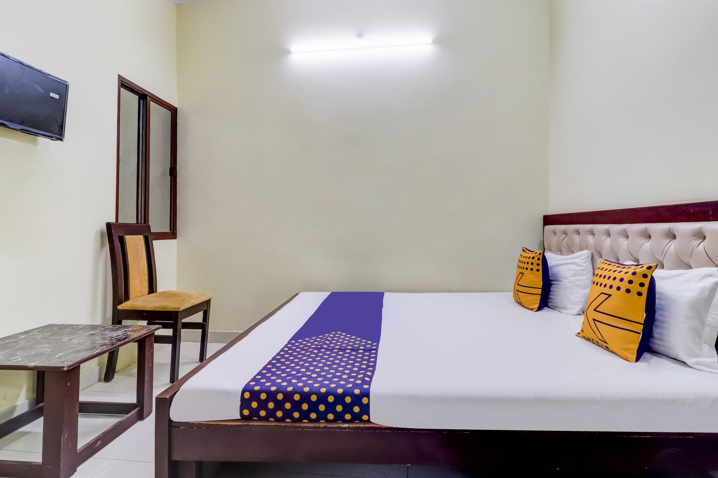 SPOT ON Ekta Home Stay, SPOT ON Dehradun, Book @ ₹1095 - OYO