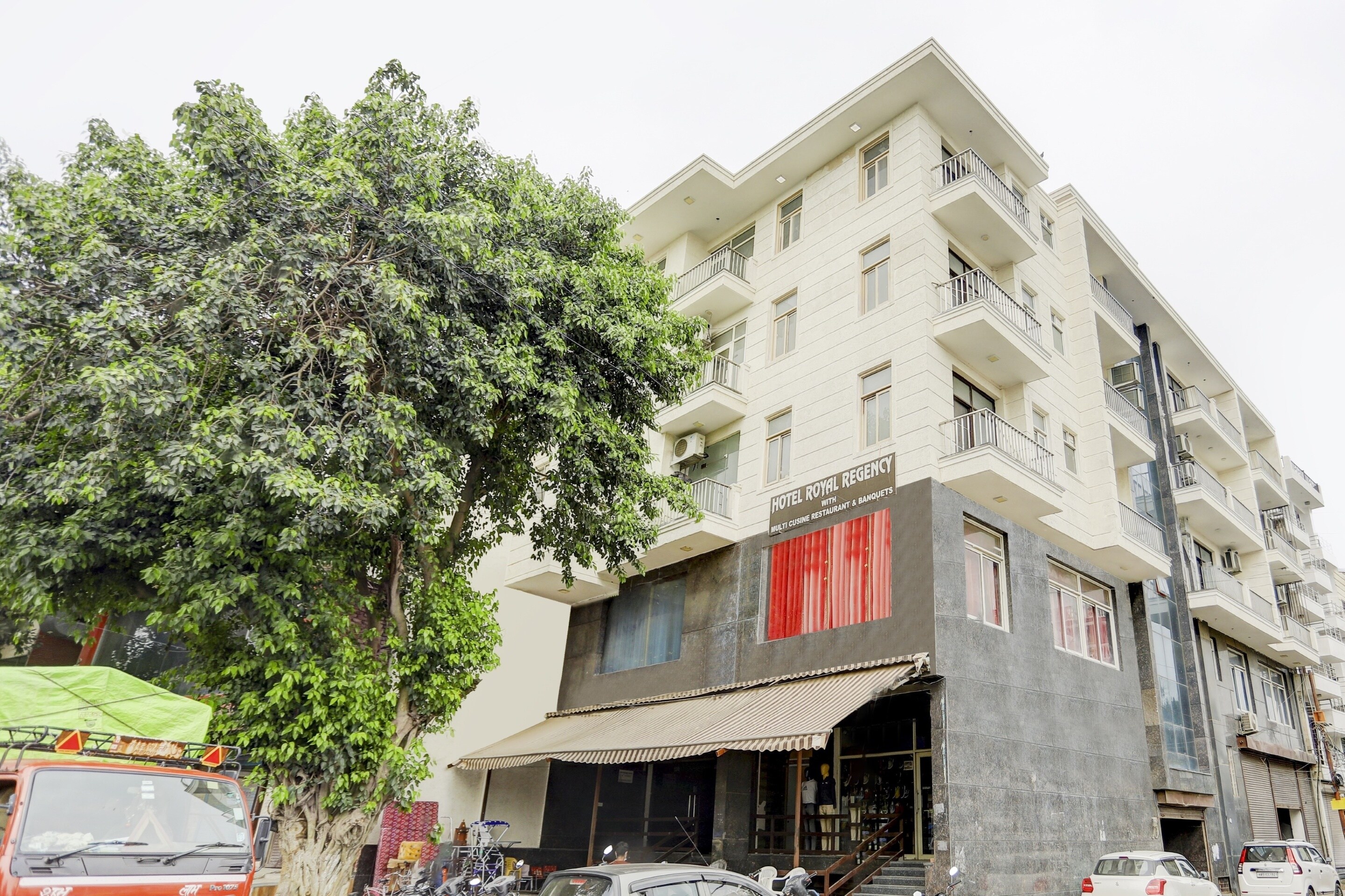 Townhouse Hotels in Pvr Rivoli, Delhi Starting @ ₹399 - Upto 83% OFF on ...