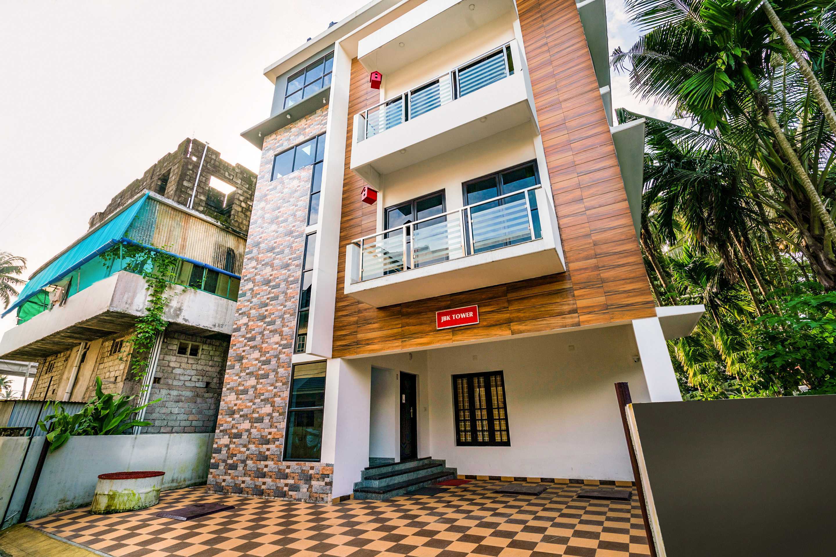 Super Hotel O Thykoodam Apartments, OYO Living Kochi, Book @ ₹1238 - OYO