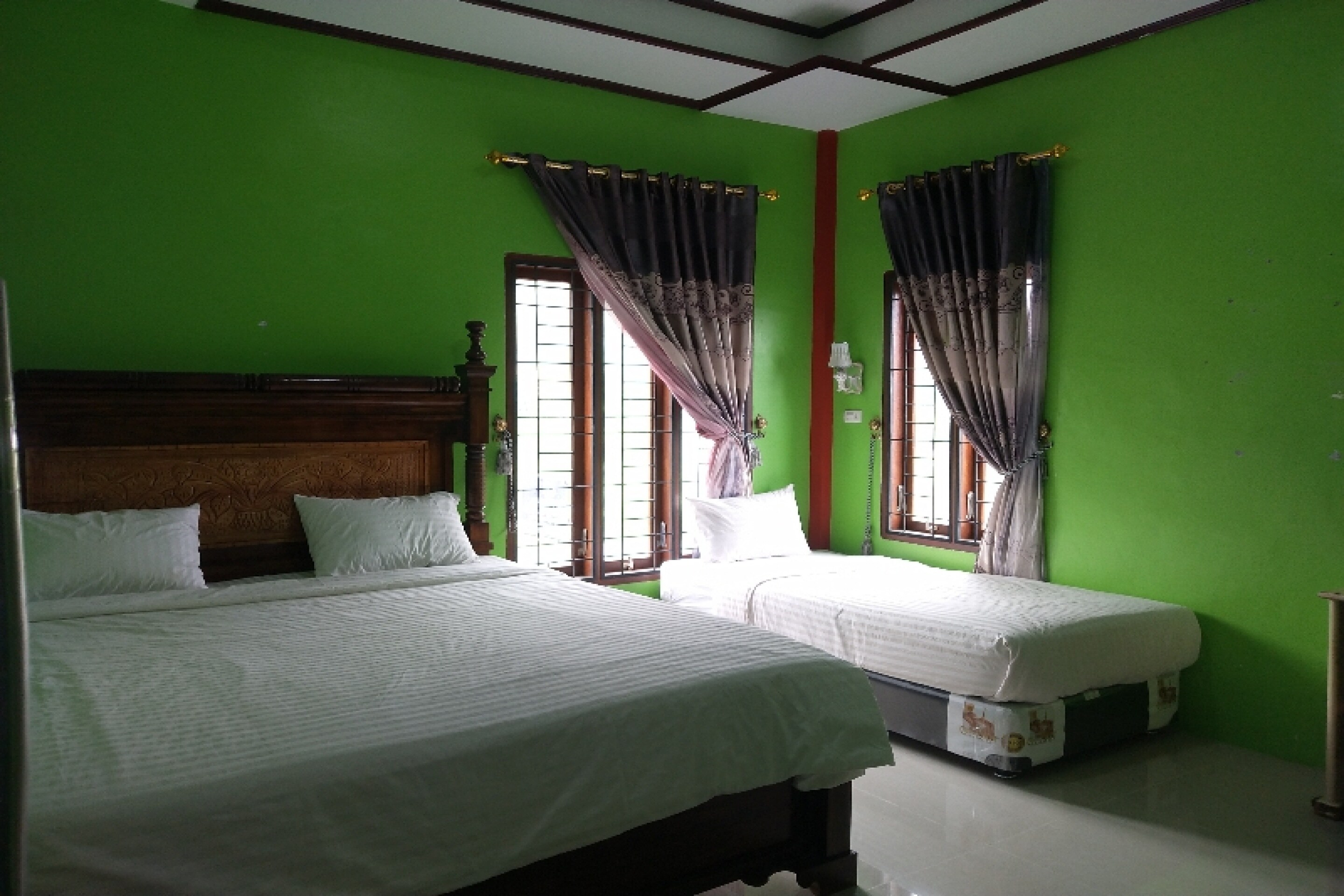 SPOT ON 90662 Penginapan Syariah Dedesen, OYO Hotels Aceh Tengah, Book ...
