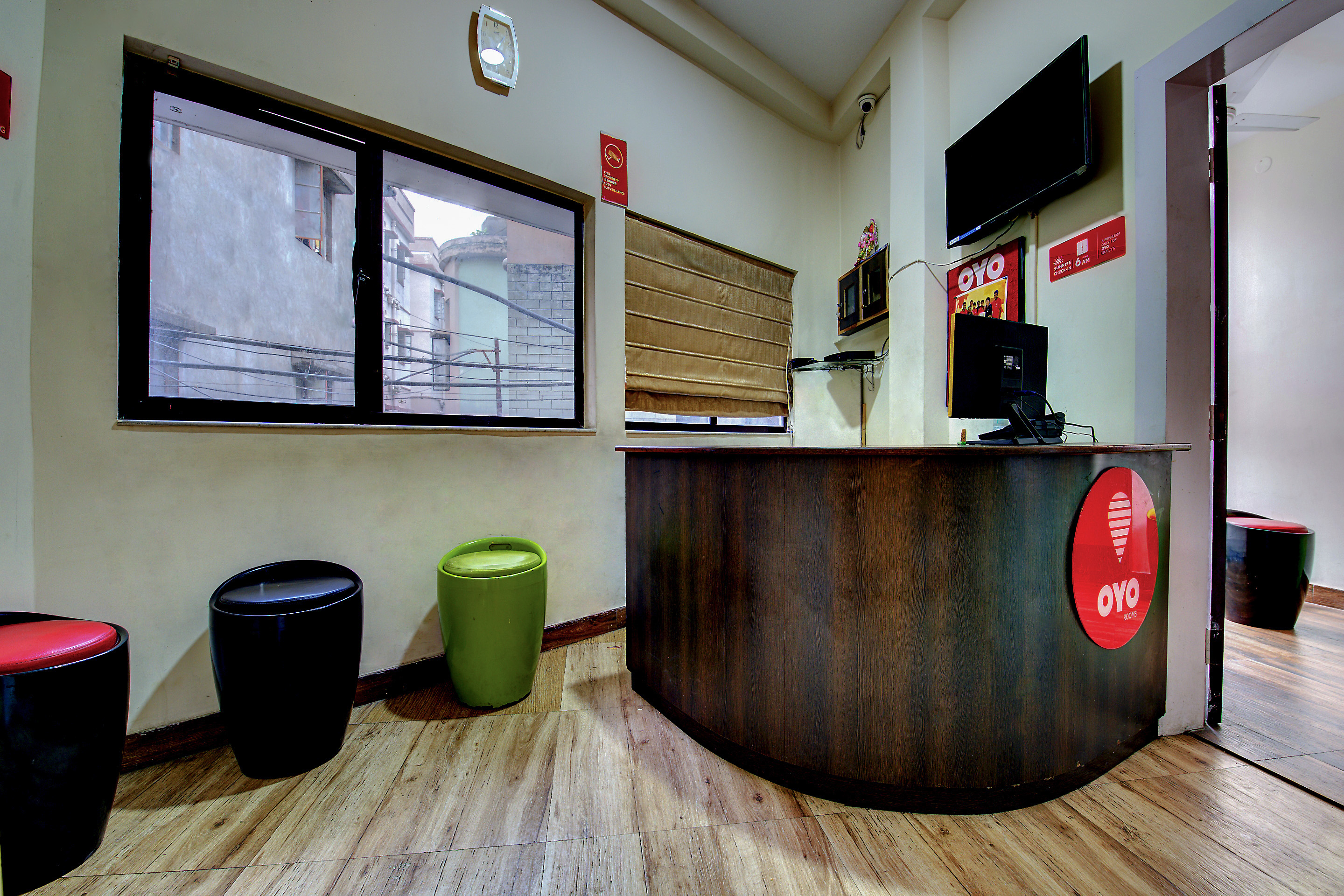 Budget Hotel O Maple The Residence Near RDB Cinemas in Rajarhat Kolkata ...