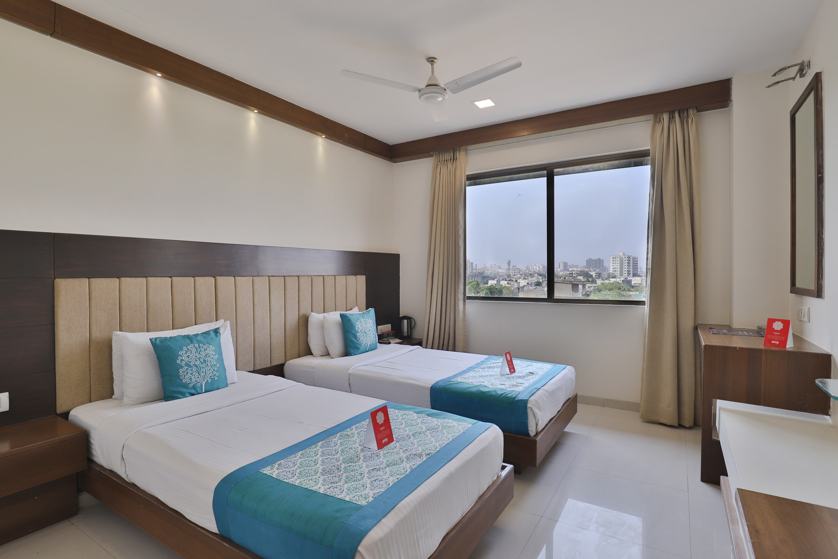 Collection O 1127 Hotel Metro INN, Collection O Ahmedabad, Book @ ₹1180 ...