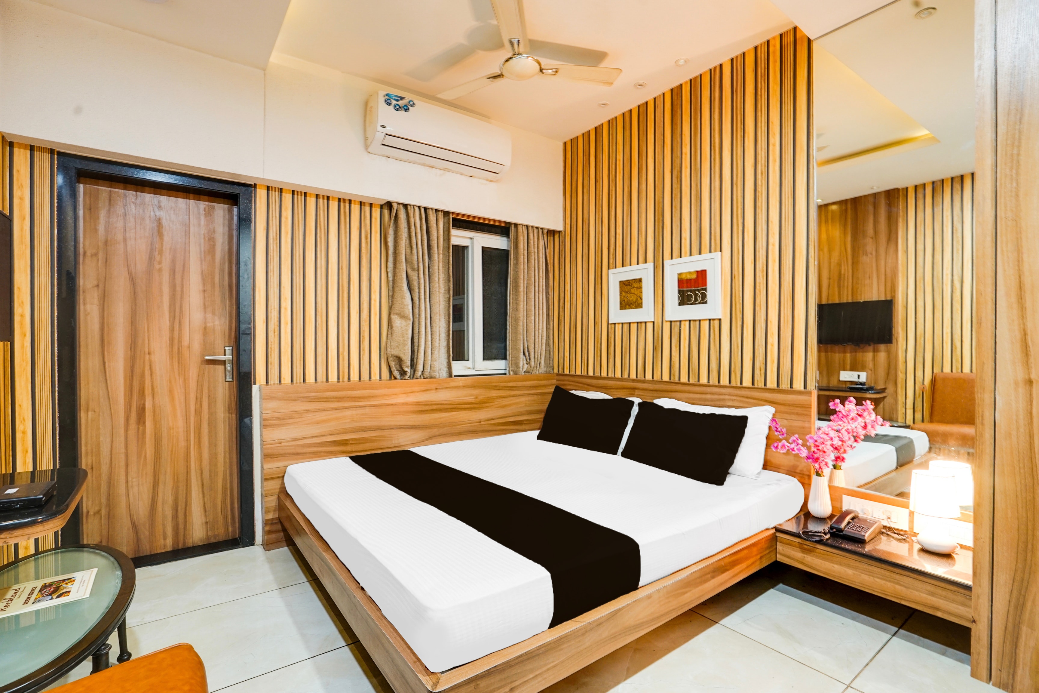 Hotels in Hotel Kota Royal & Restaurant, Kota Starting @ ₹574 - Upto 74 ...