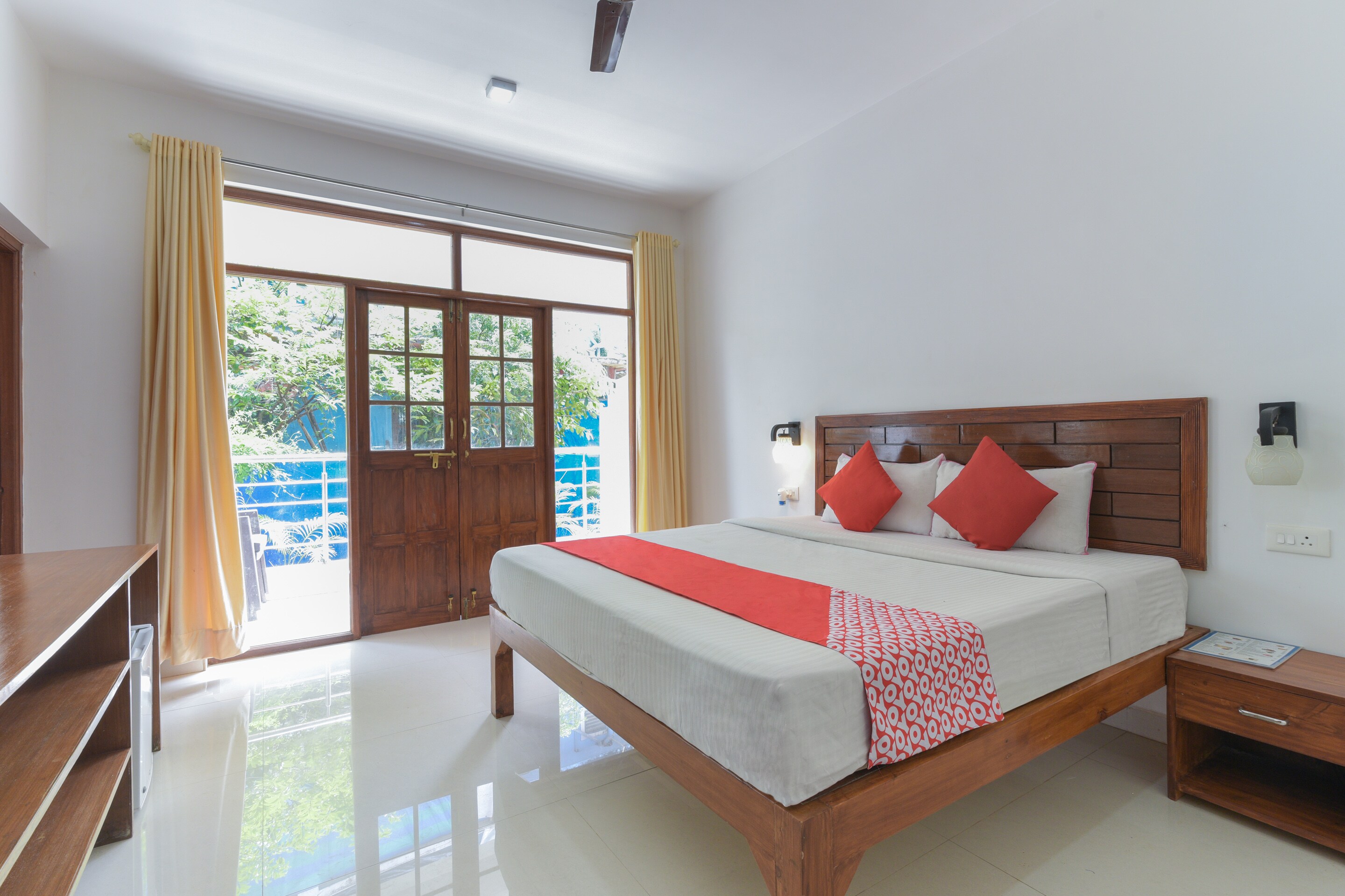 OYO Sky Blue Guest House Near Baga Beach, OYO Rooms Goa, Book @ ₹494 - OYO