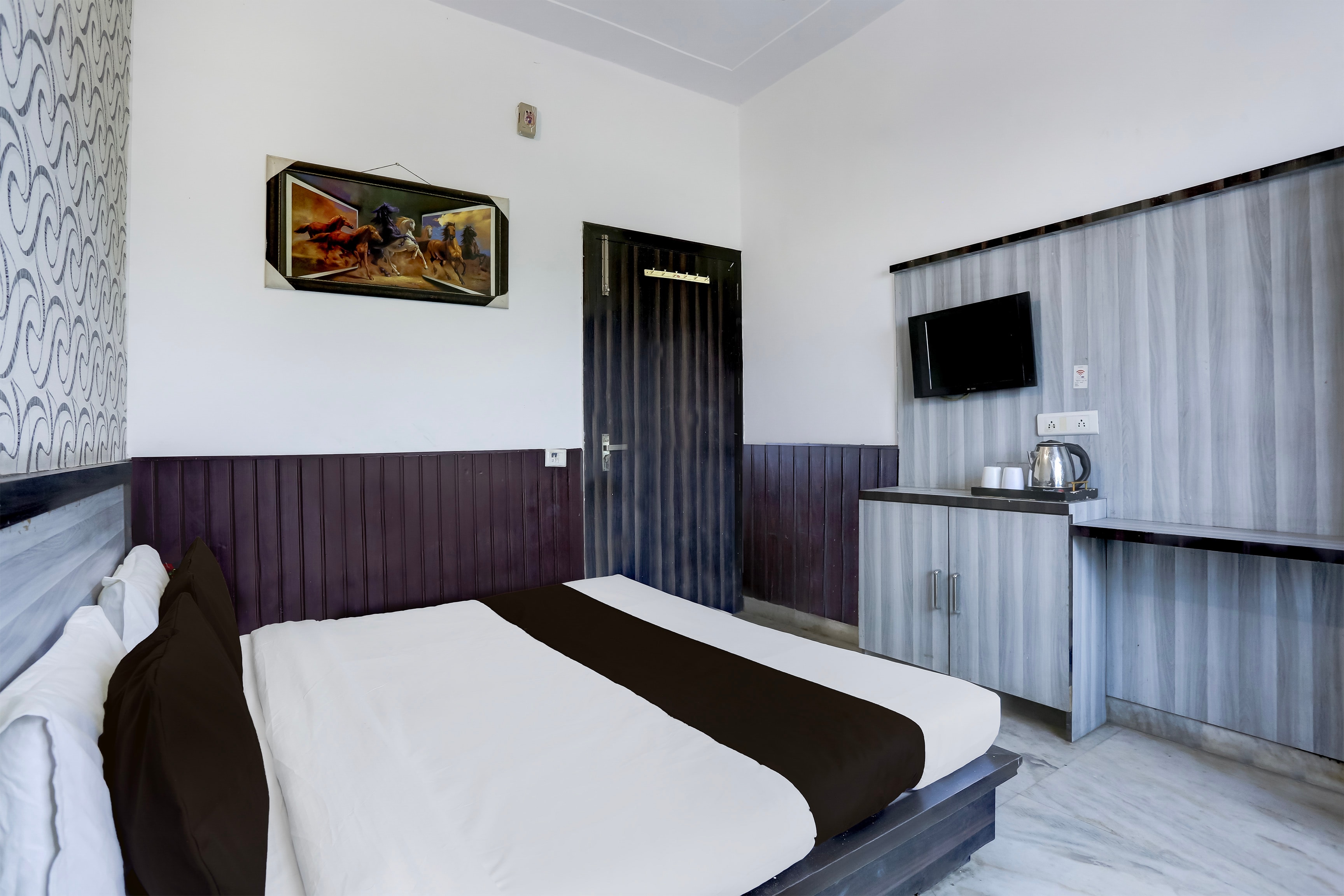 Hotel O Azad Nagar Hisar, Flagship Hisar, Book @ ₹946 - OYO