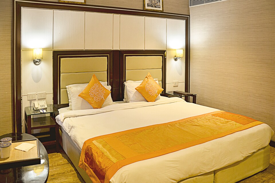 OYO 1225 Sam Surya Hotel, Premium Delhi, Book @ ₹1026 - OYO