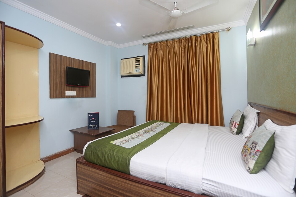 OYO 9265 Blue Lagoon Hotel, OYO Rooms Cuttack, Book @ ₹1095 - OYO
