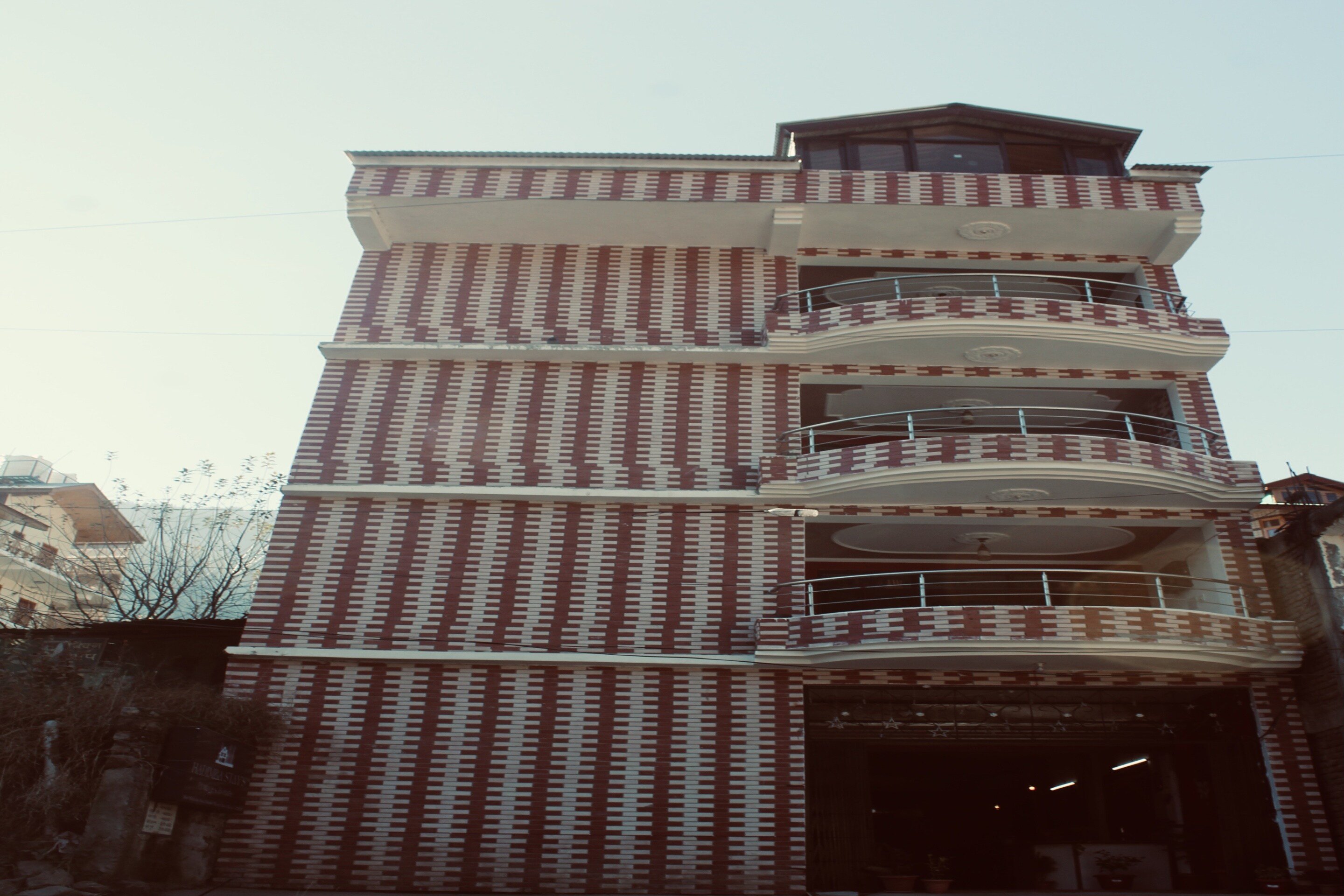 OYO Home Chinar Residence, Home Manali, Book @ ₹494 - OYO