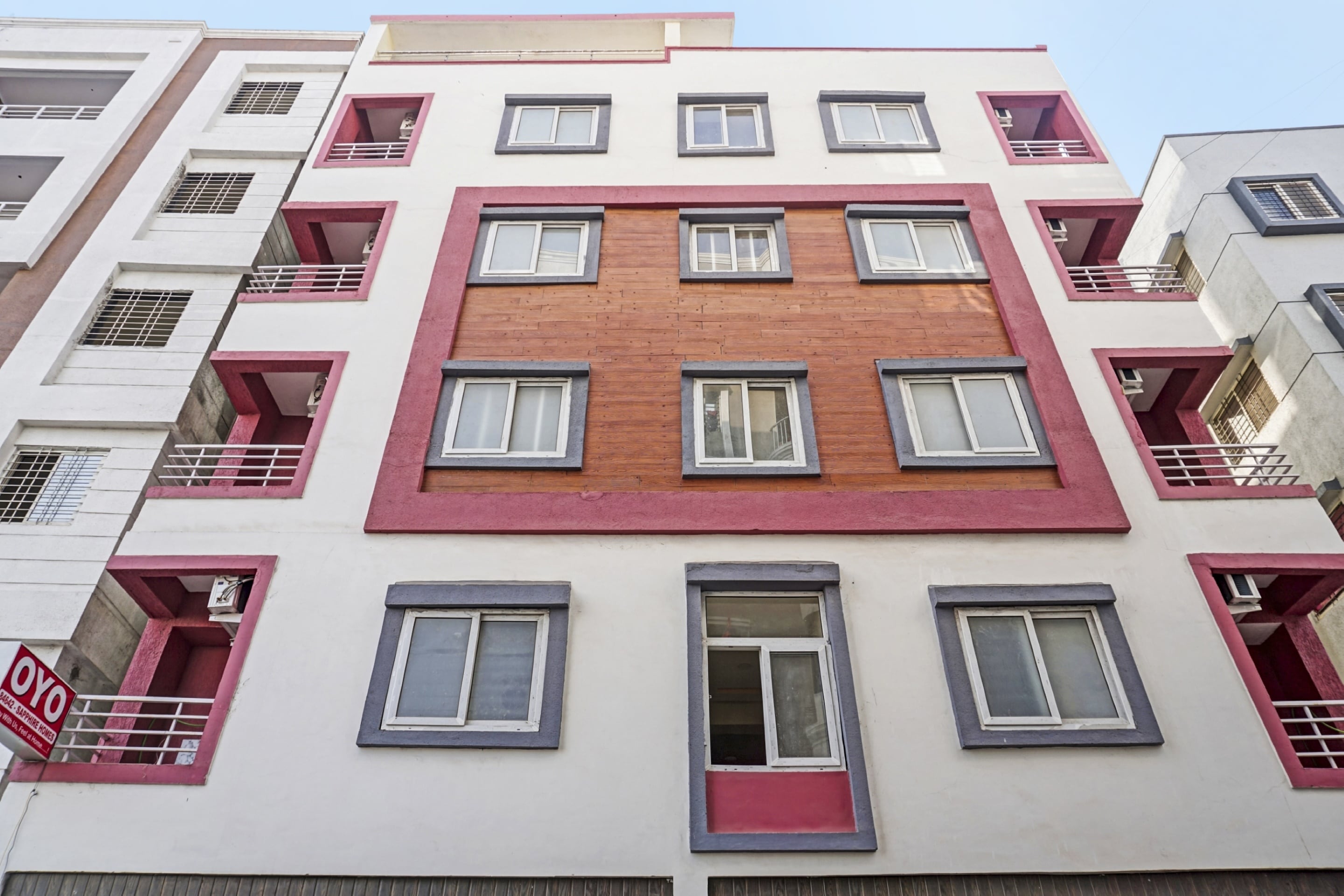 Hotel O Sapphire Homes Stay, Flagship Pune, Book @ ₹765 - OYO