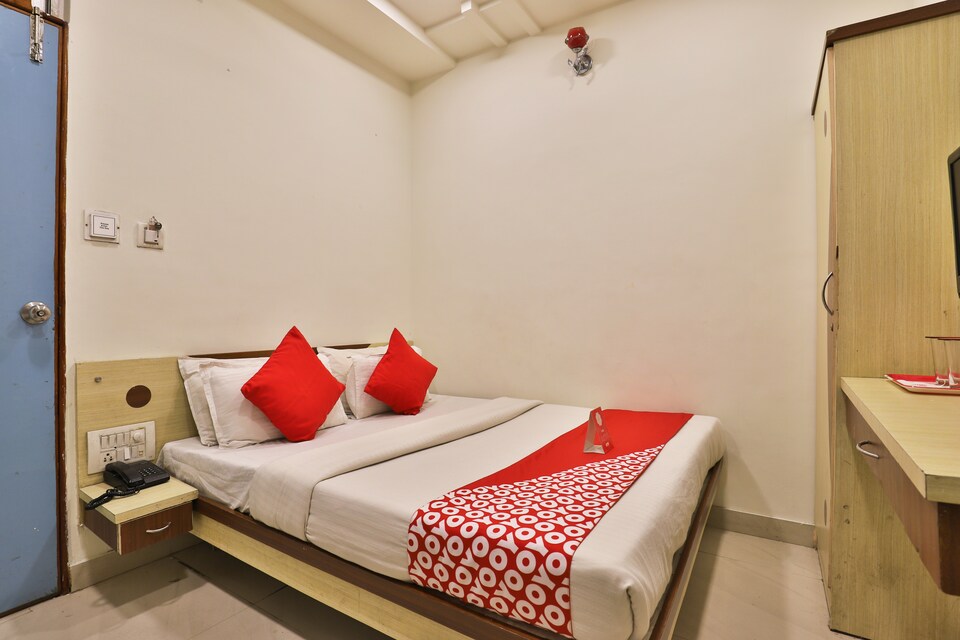 OYO Hotel Park Inn, OYO Rooms Rajkot, Book @ ₹985 - OYO