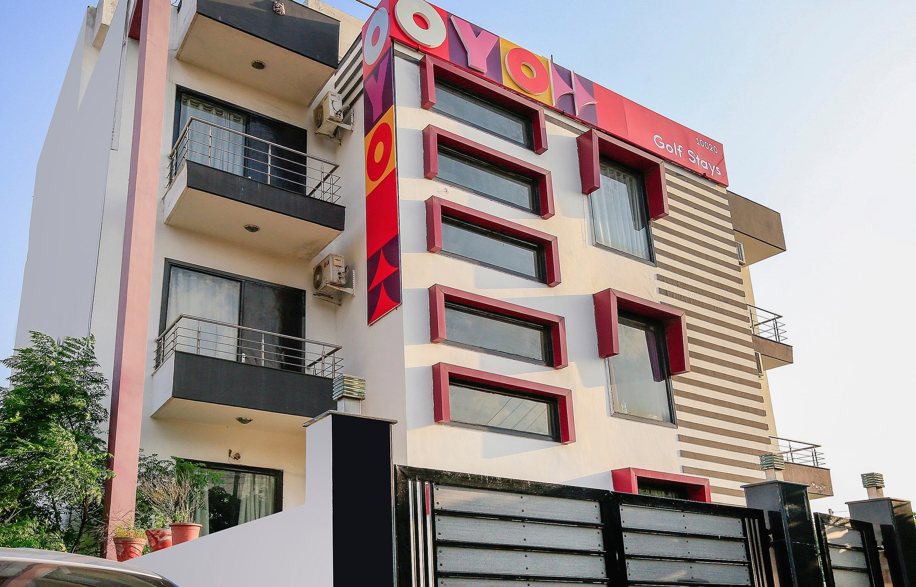 Budget Hotels in Oyo Flagship Galleria Market, Gurgaon Starting @ ₹504 ...