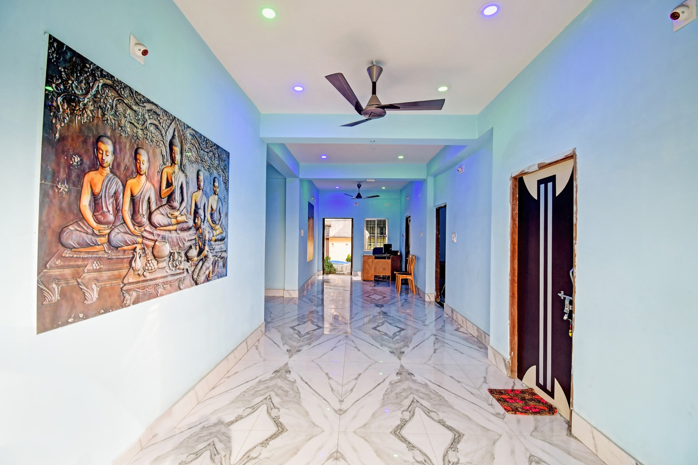 OYO Shristi Lodge, Flagship Asansol, Book @ ₹1018 - OYO