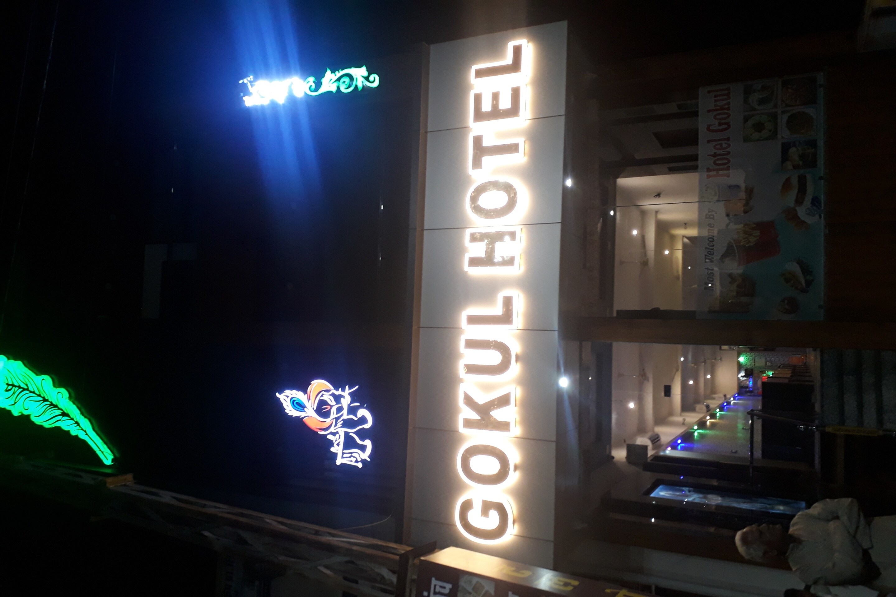 OYO Gokul Hotel, Mid Range Tonk, Book @ ₹501 - OYO