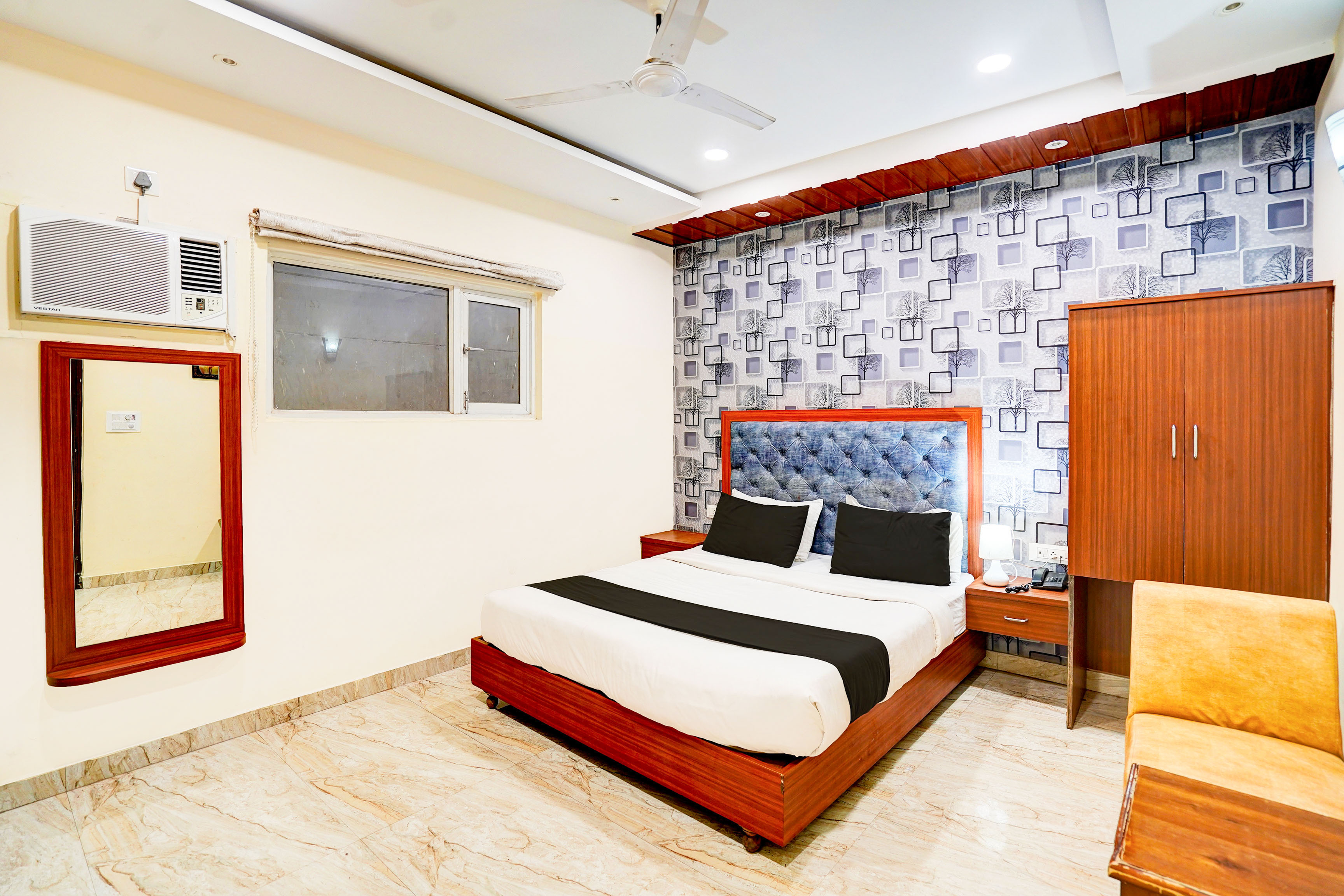 Hotels in Kashi Vishwanath Temple, Varanasi Starting @ ₹611 - Upto 81% ...