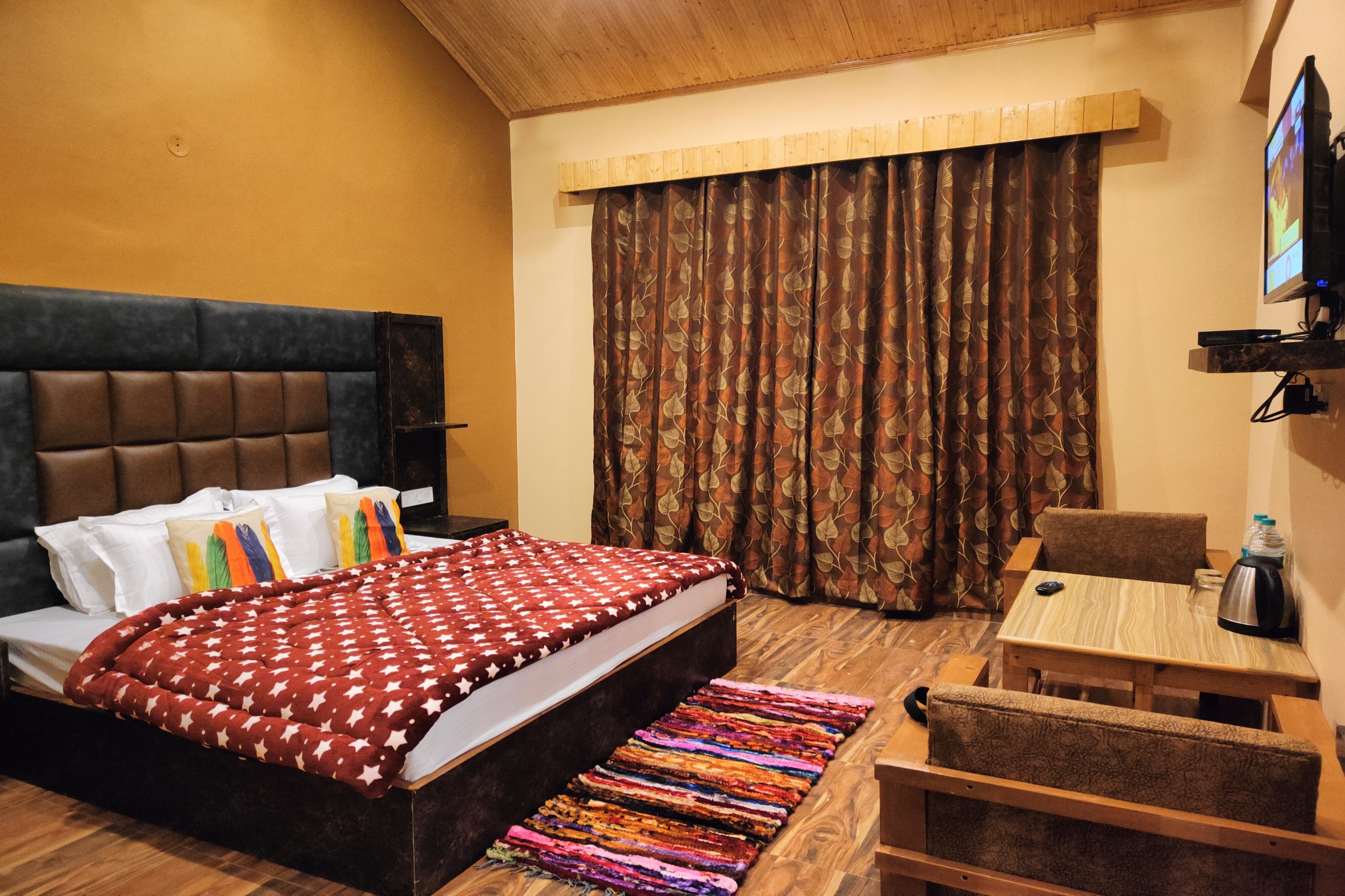 OYO Boutique Stay, OYO Rooms मनाली, Book @ ₹833 - OYO