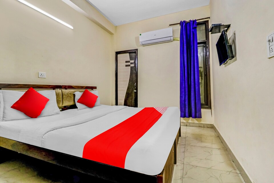 OYO 86277 Homestead, OYO Rooms Noida, Book @ ₹1095 - OYO
