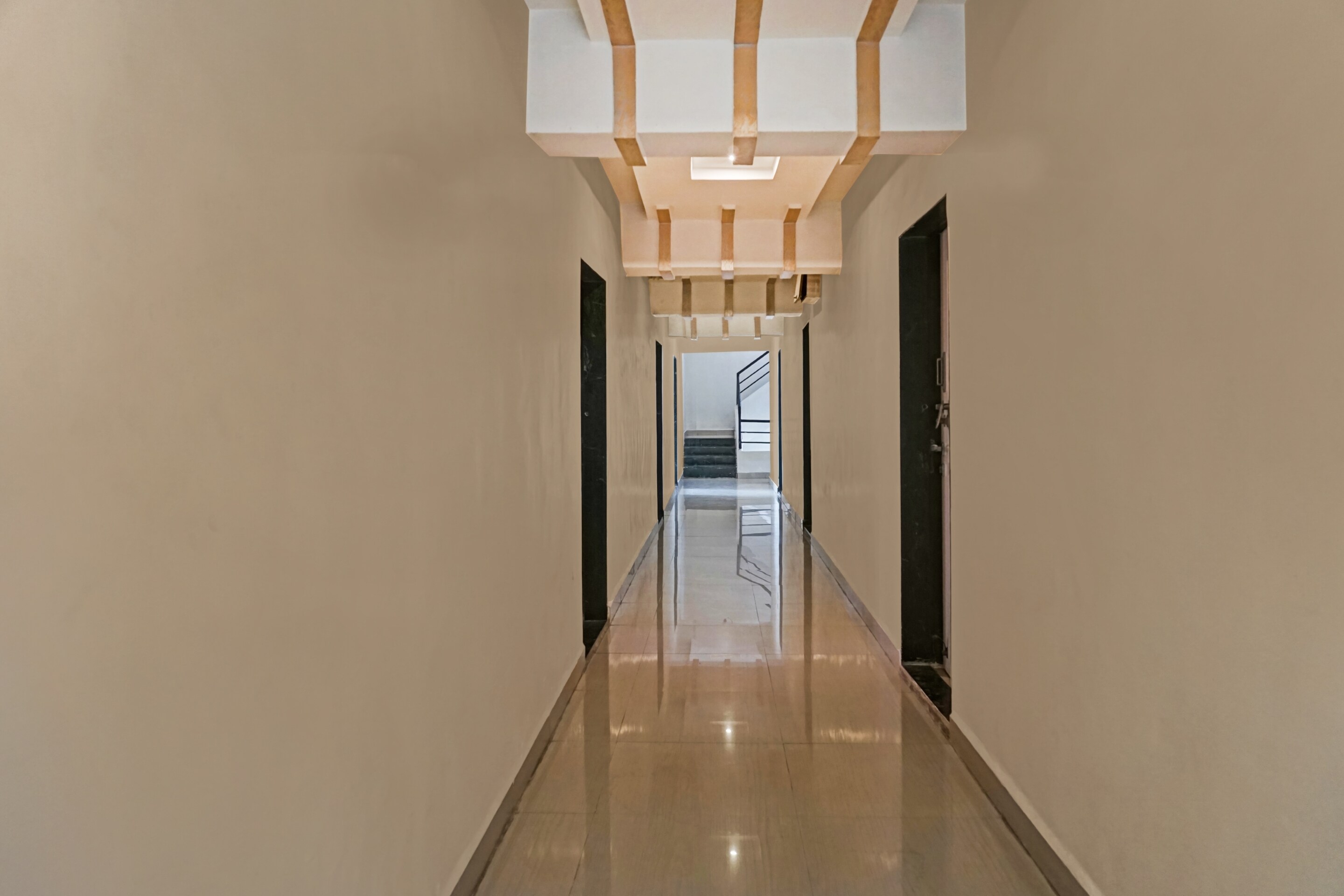 Hotel O Crystal Executive Lodging, Flagship Pune, Book @ ₹874 - OYO