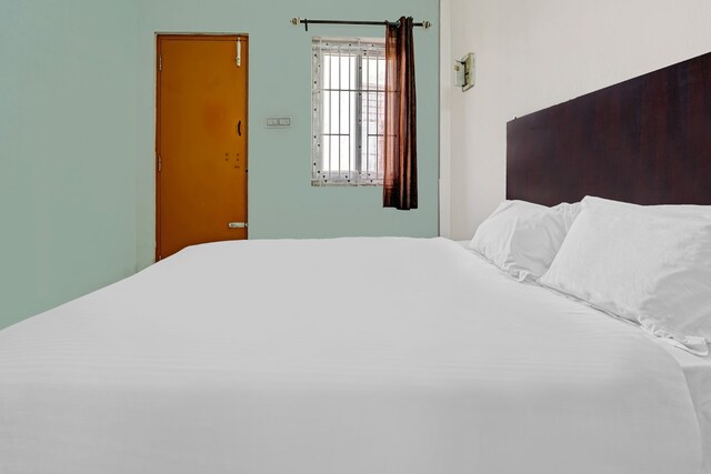 Hotels in Nesavalar Colony Bus Stop, Tiruppur Starting @ ₹500 - Upto 78 ...