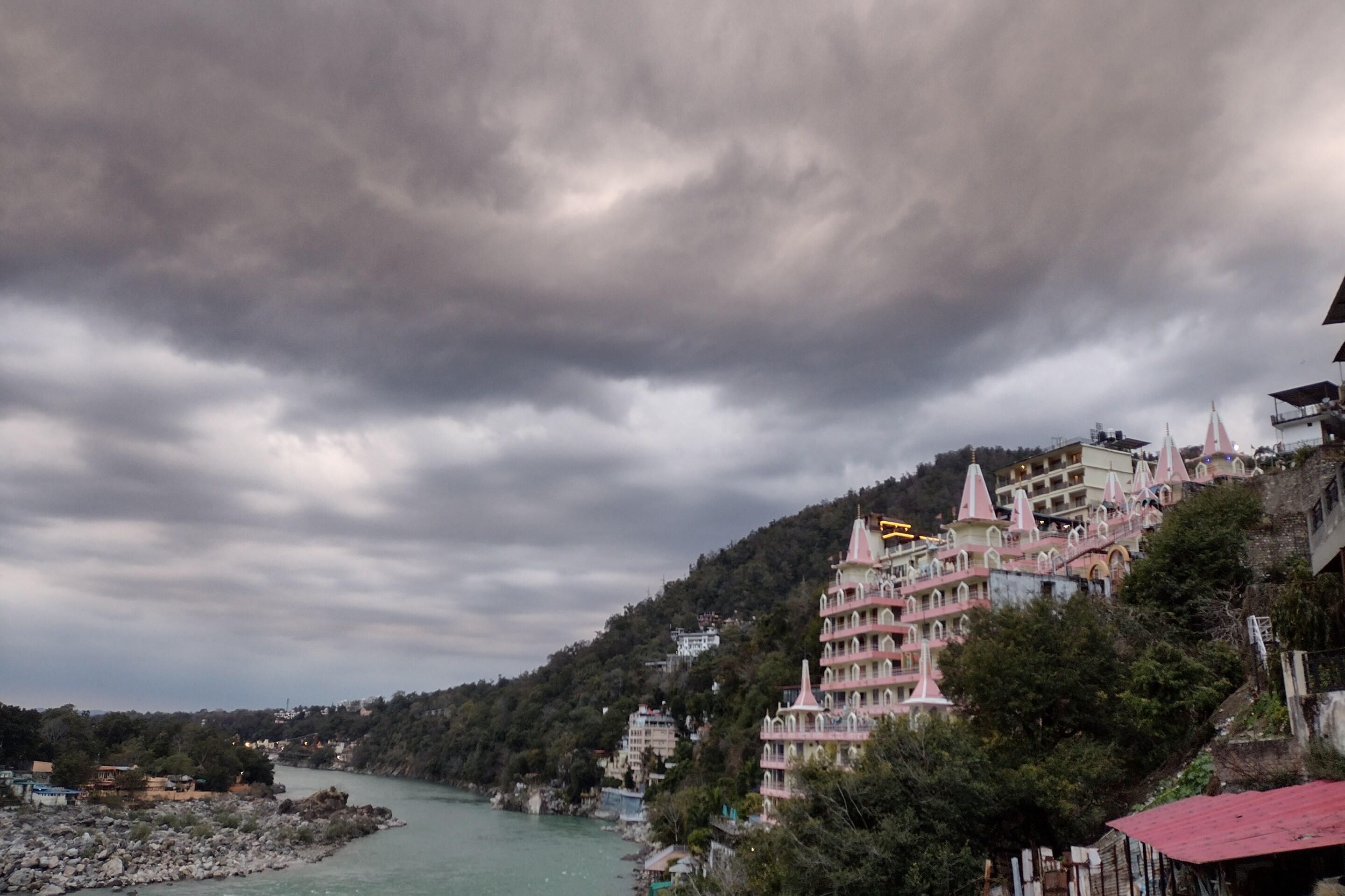 POP 86922 Le Sejour Ganga View Cottage, POP Rishikesh, Book @ ₹1095 - OYO