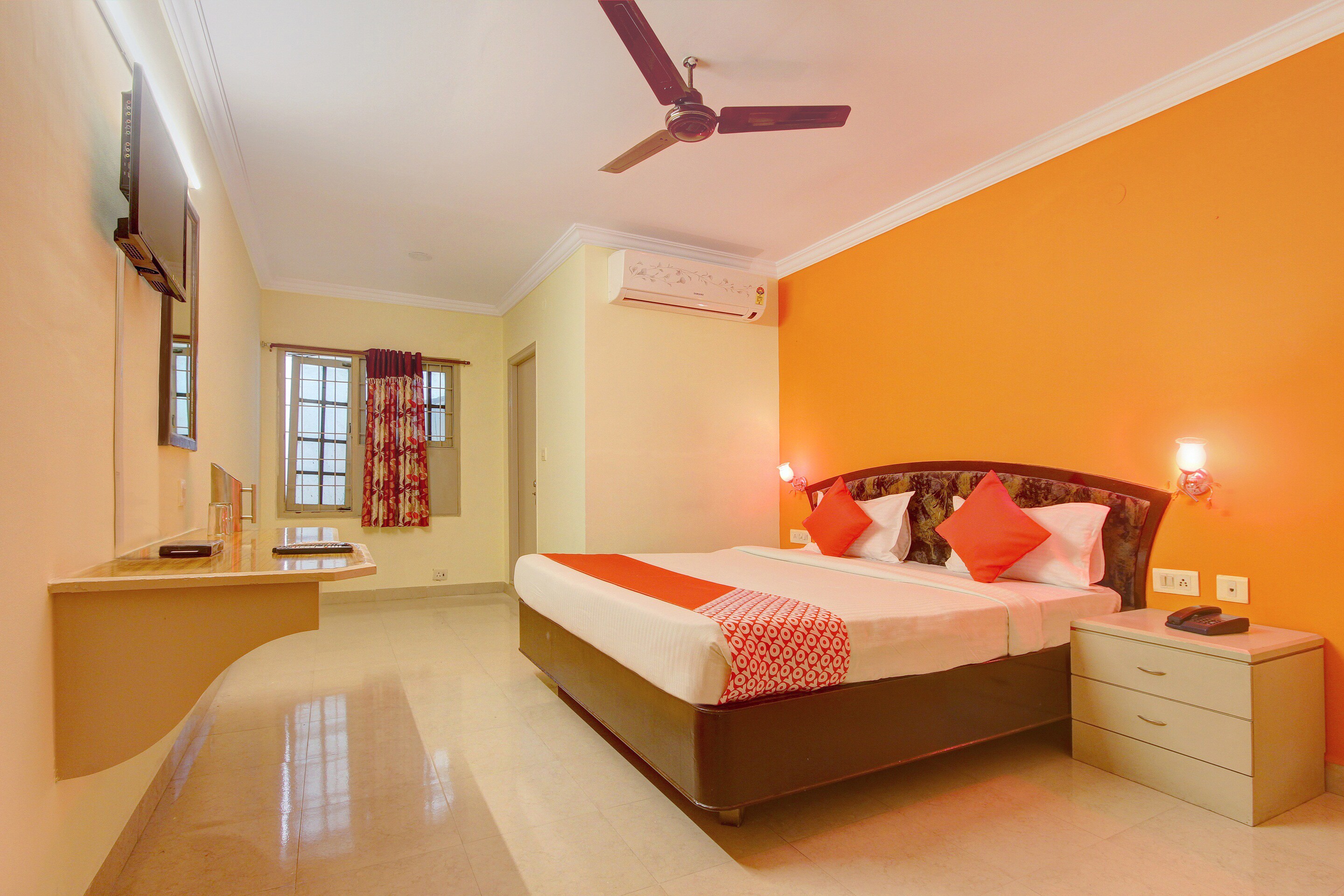 OYO Hotel Indu, Premium Hyderabad, Book @ ₹525 - OYO