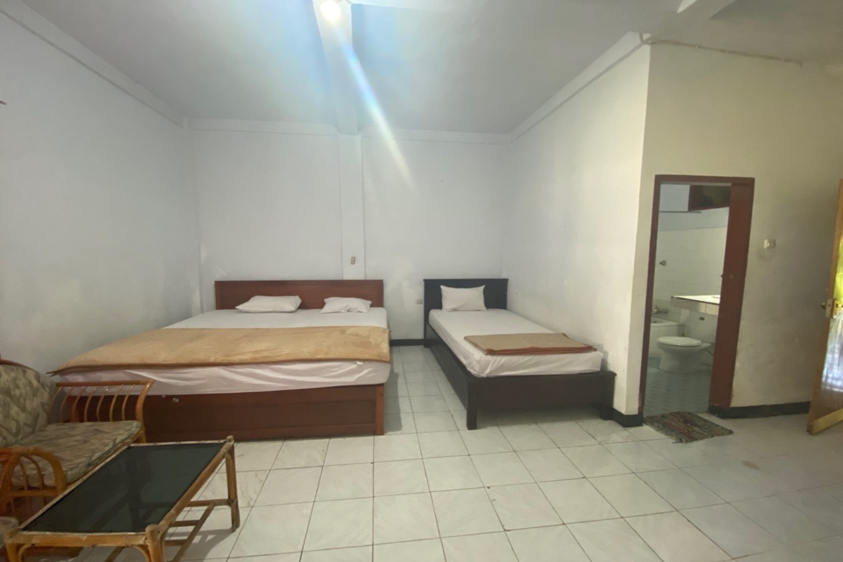 Hotel O Rantepao Lodge Near Patung Tedong Bonga, OYO Hotels Makassar ...