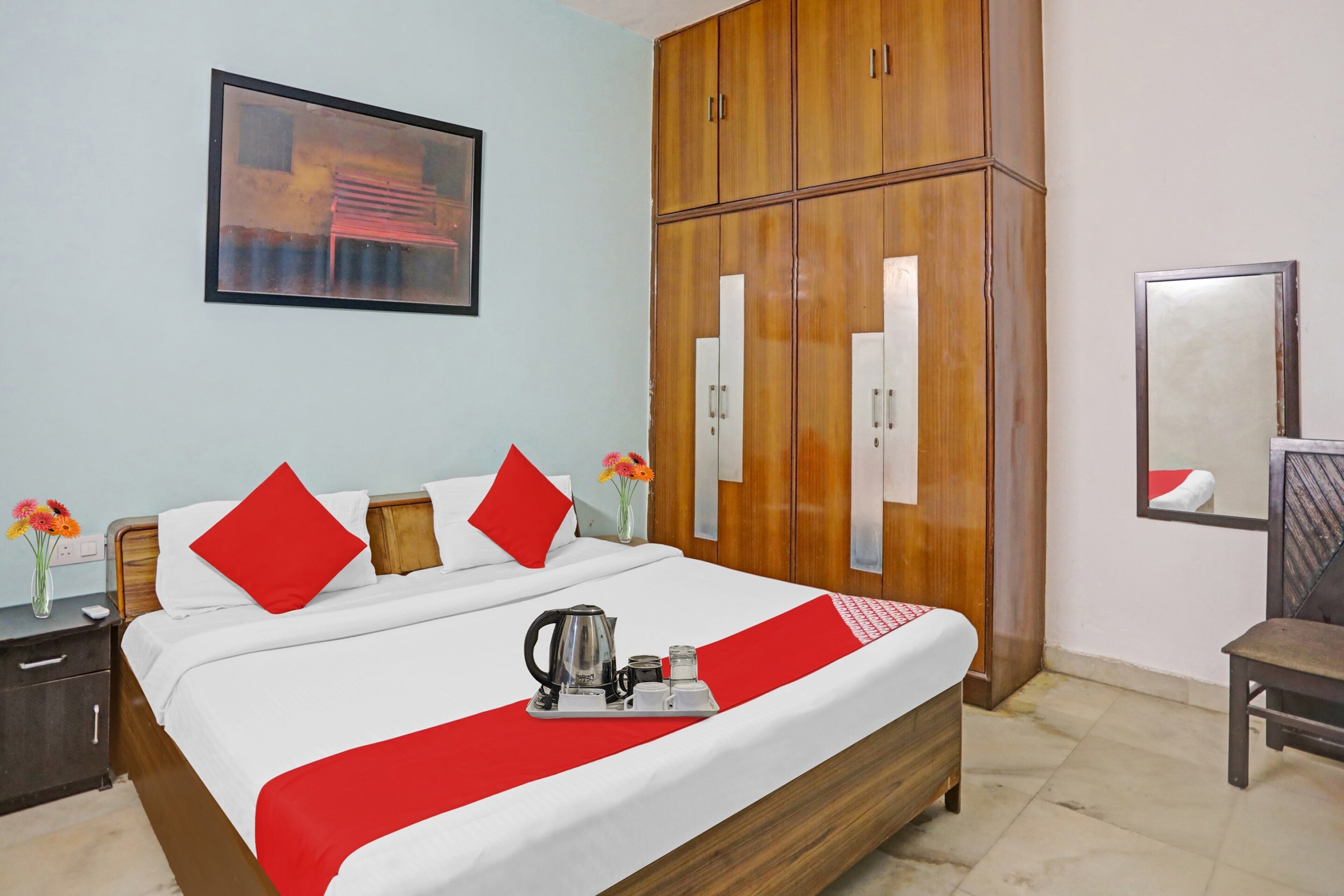 OYO 88081 Premium Stay, OYO Rooms Delhi, Book @ ₹890 - OYO