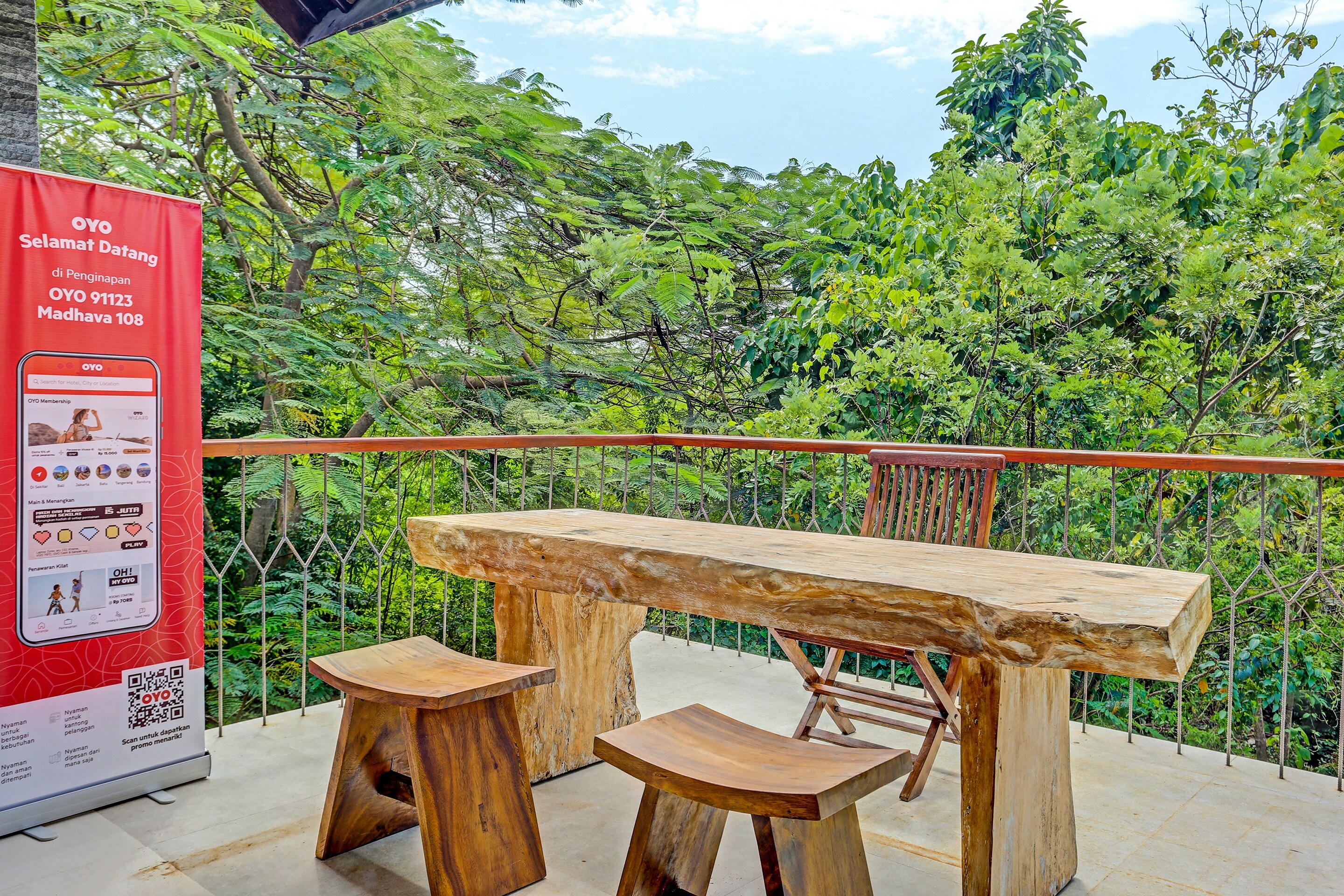 OYO 91123 Madhava 108, OYO Hotels Bali, Book @ Rp45900 - OYO