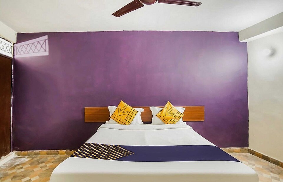 OYO Flagship Hotel Iconic Residency, Flagship Delhi, Book @ ₹862 - OYO