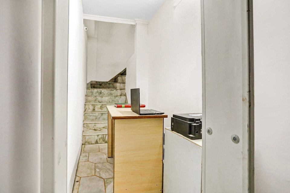 OYO Flagship Hotel Iconic Residency, Flagship Delhi, Book @ ₹862 - OYO