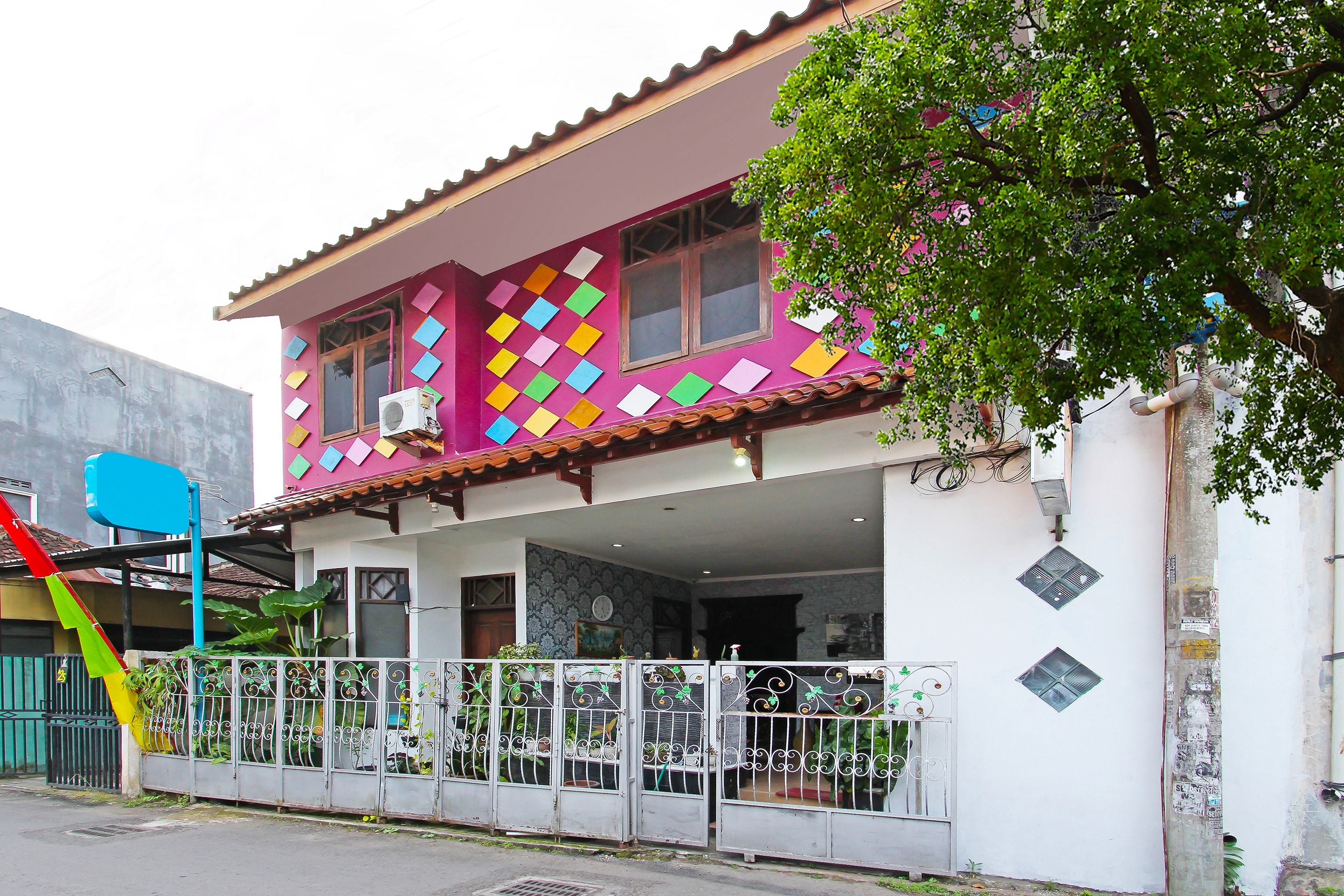 Hotel O Trihakso Guesthouse, OYO Hotels Yogyakarta, Book @ Rp74786 - OYO