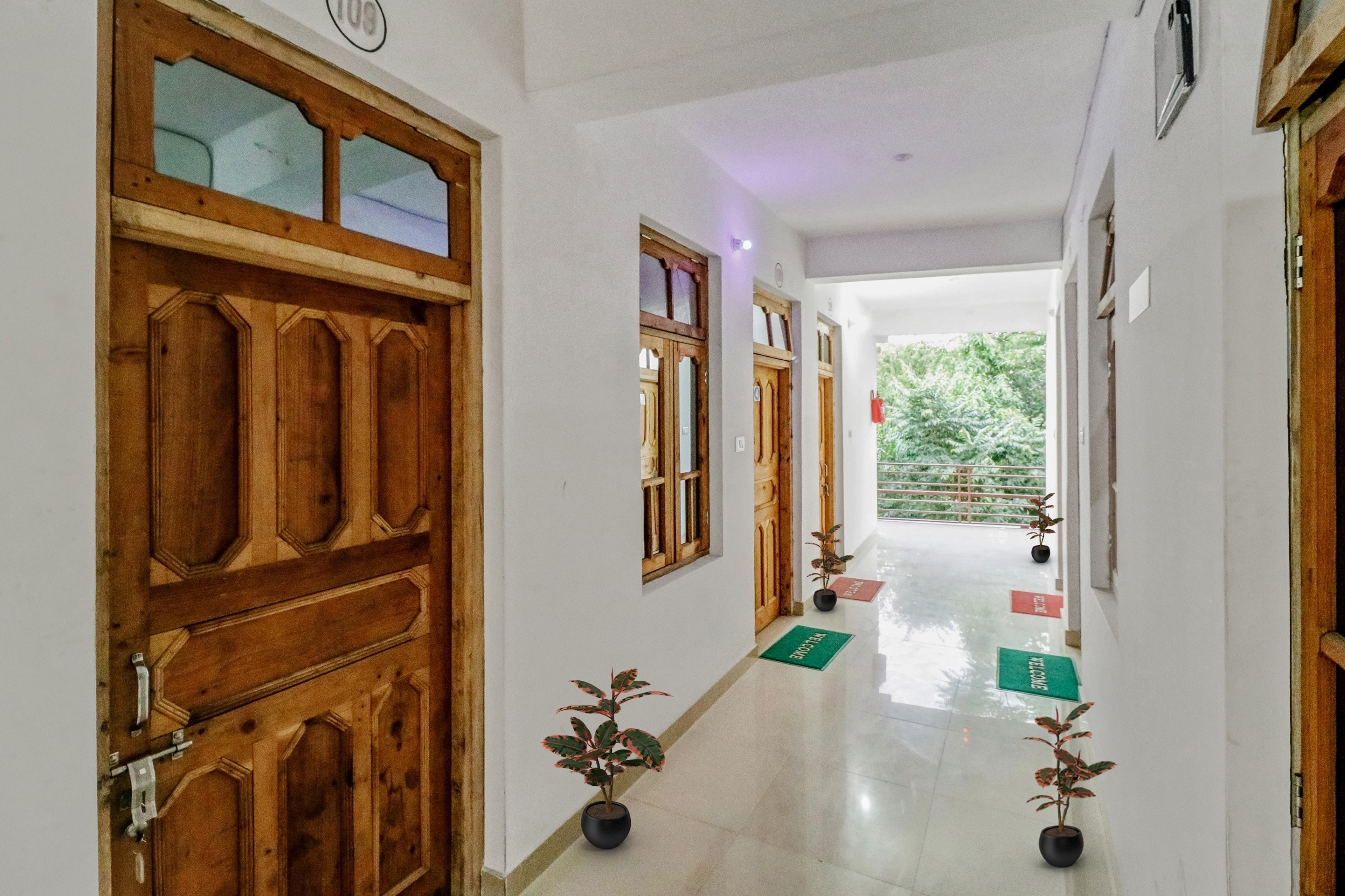 Flagship Hotels in Janta Dhaba, Mandi Starting @ ₹1179 - Upto 68% OFF ...