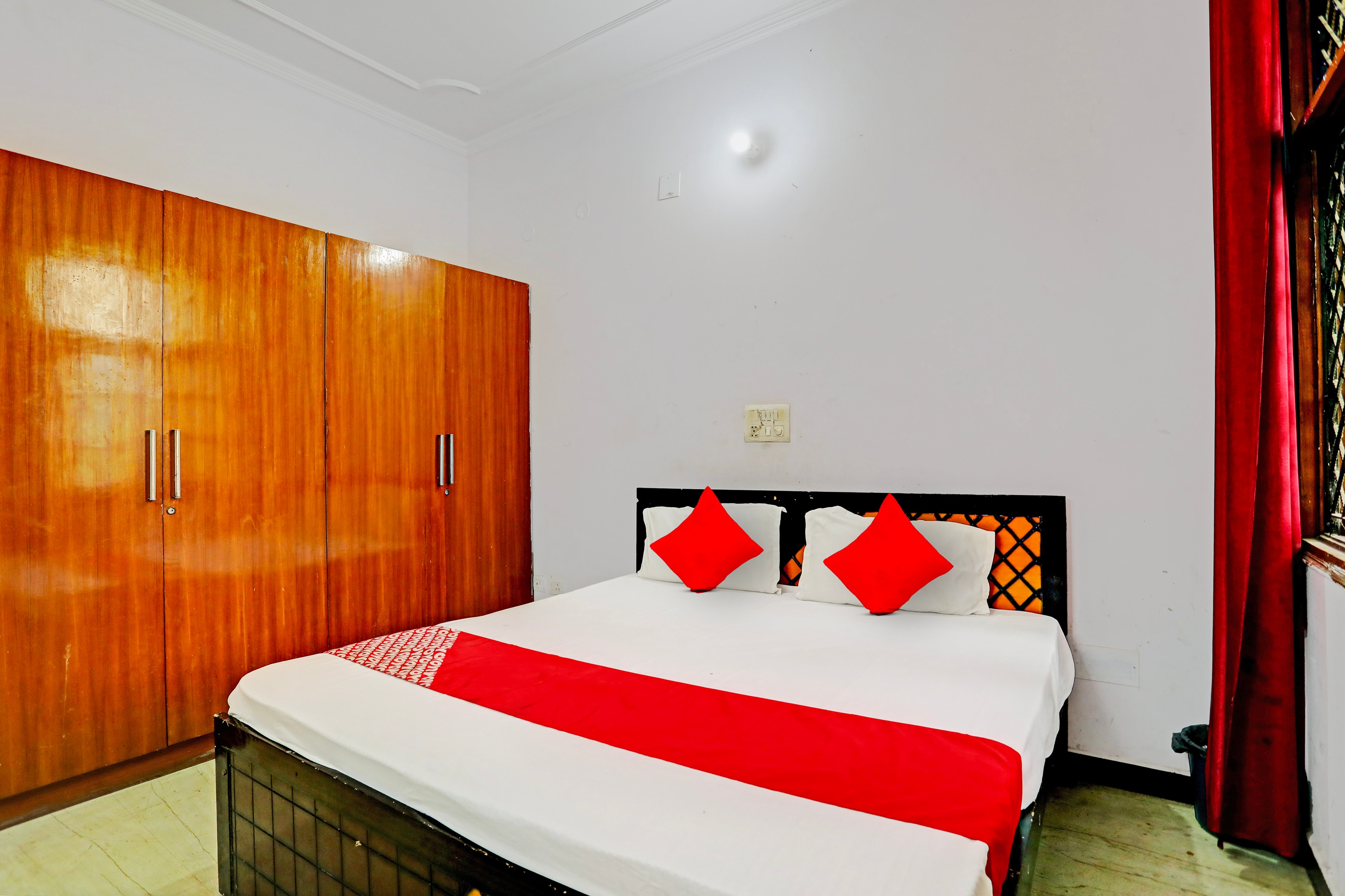 Hotel O Cherry Residency, Flagship Ghaziabad, Book @ ₹738 - OYO